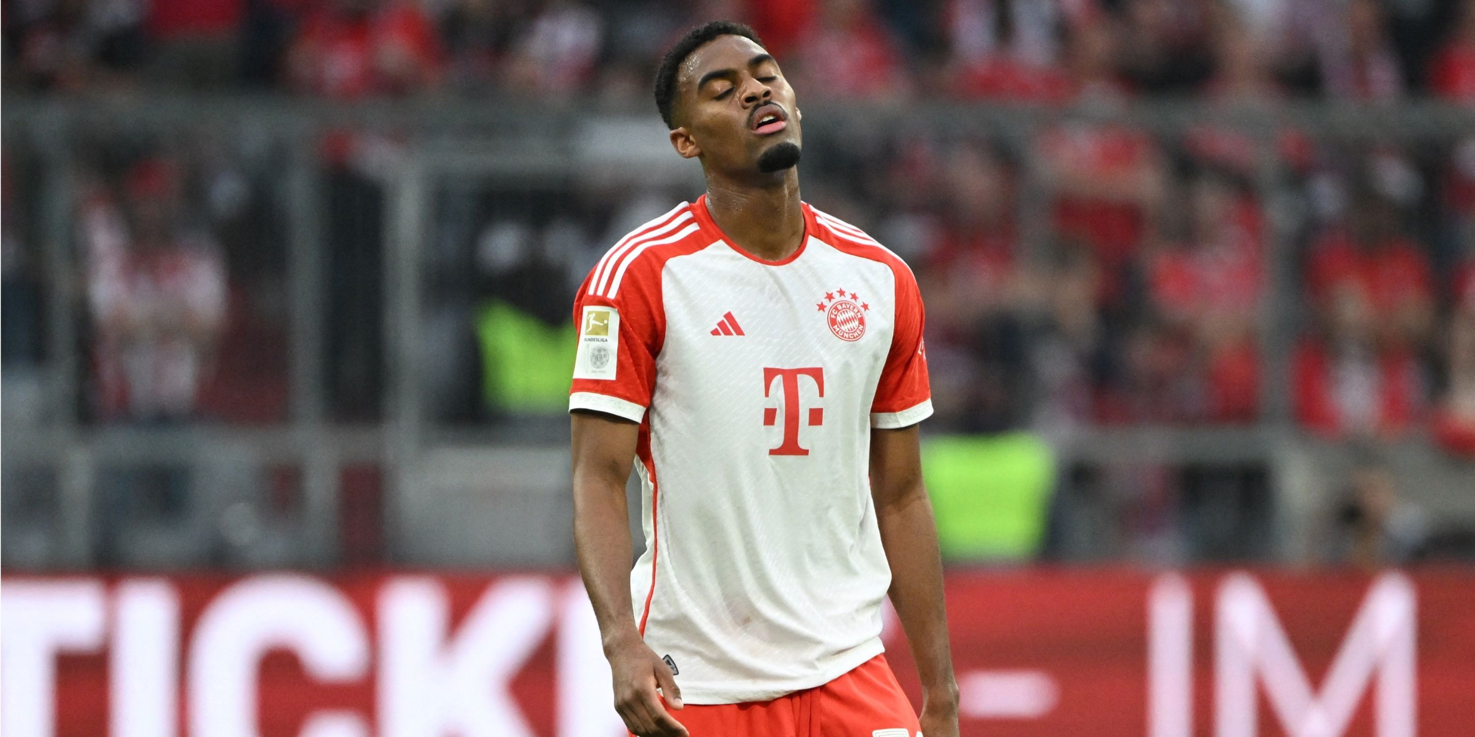 Man United Eyeing £152k-p/w Midfielder