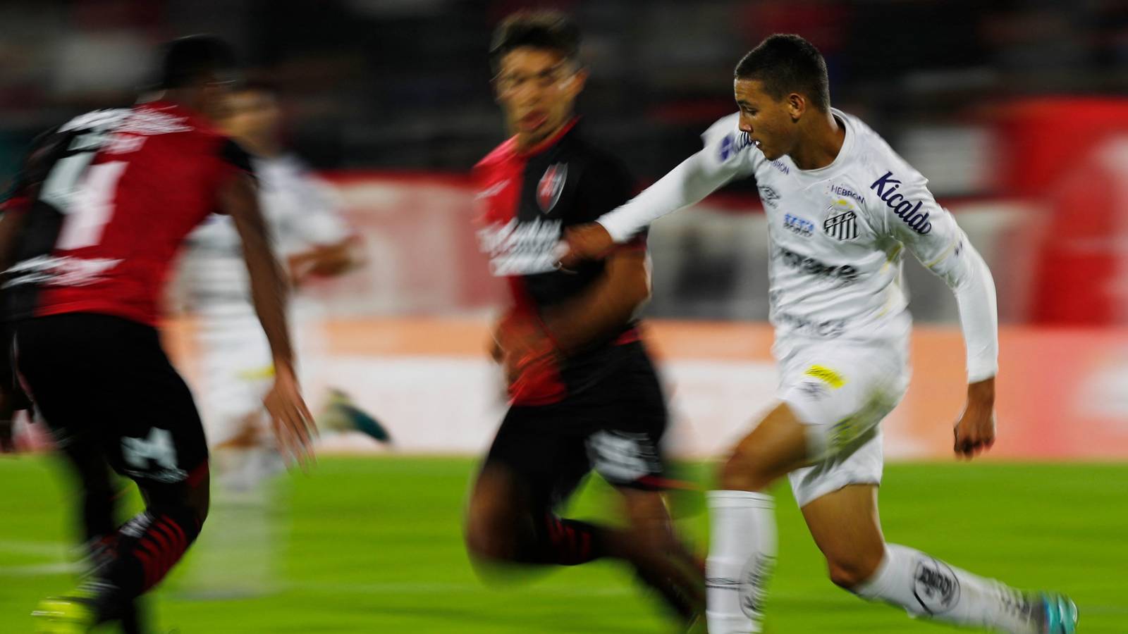 Chelsea: Poch could soon unearth their next Anelka in exciting teenager
