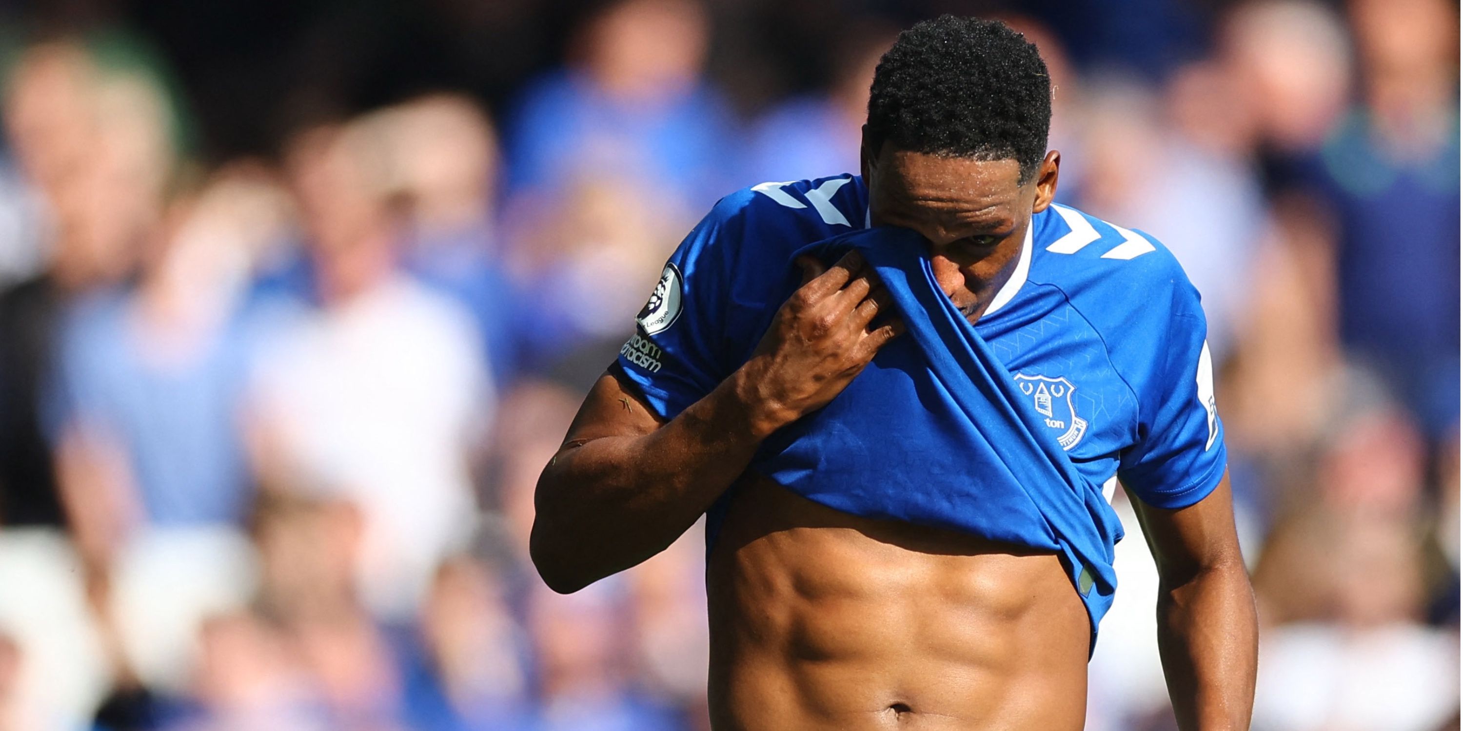 Everton could sign "unbelievable" £30m Mina upgrade