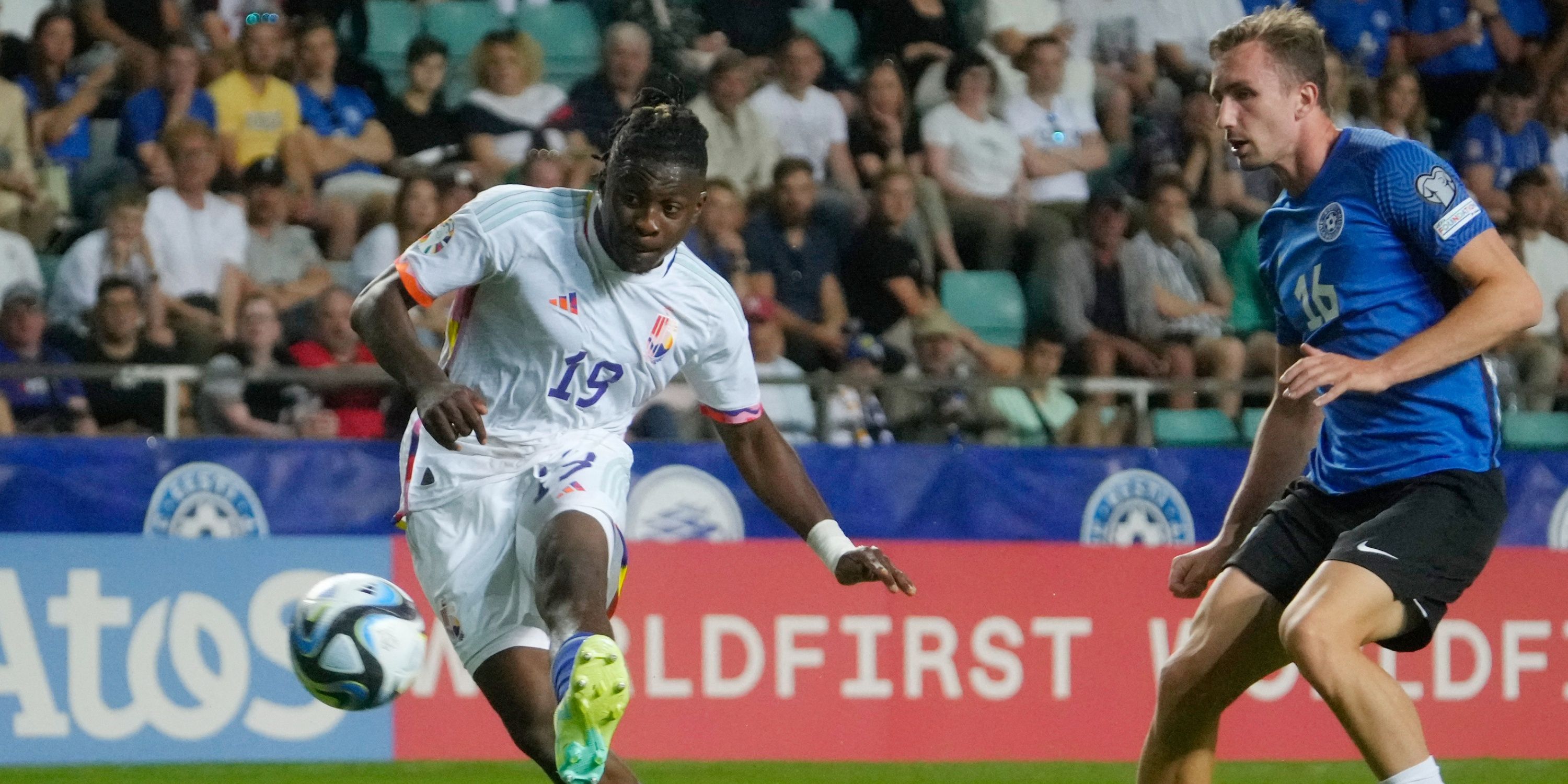 West Ham: Irons Make Contact For "Dominant" Forward