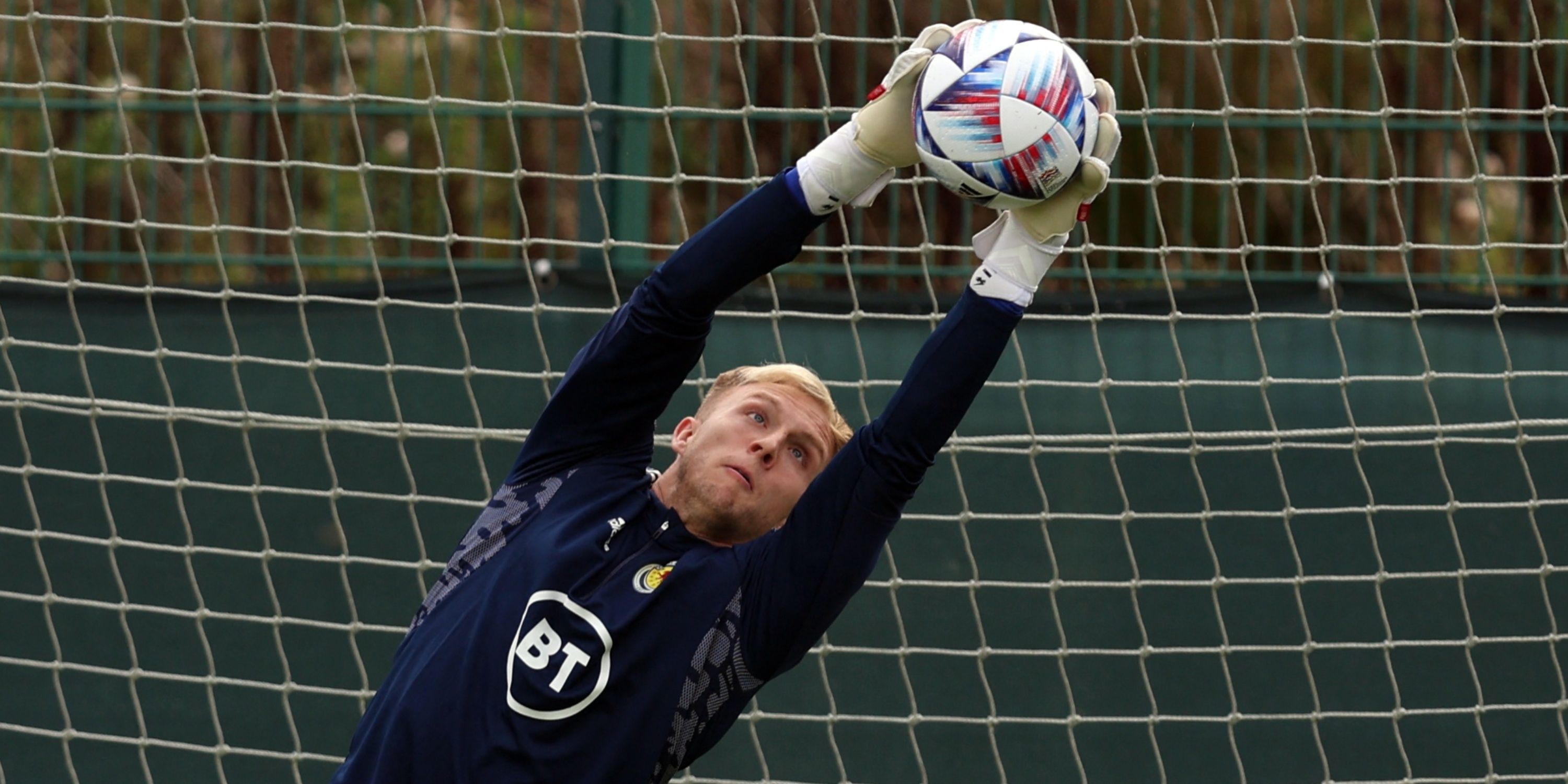 Man United Eye Swoop For "Model" Titan