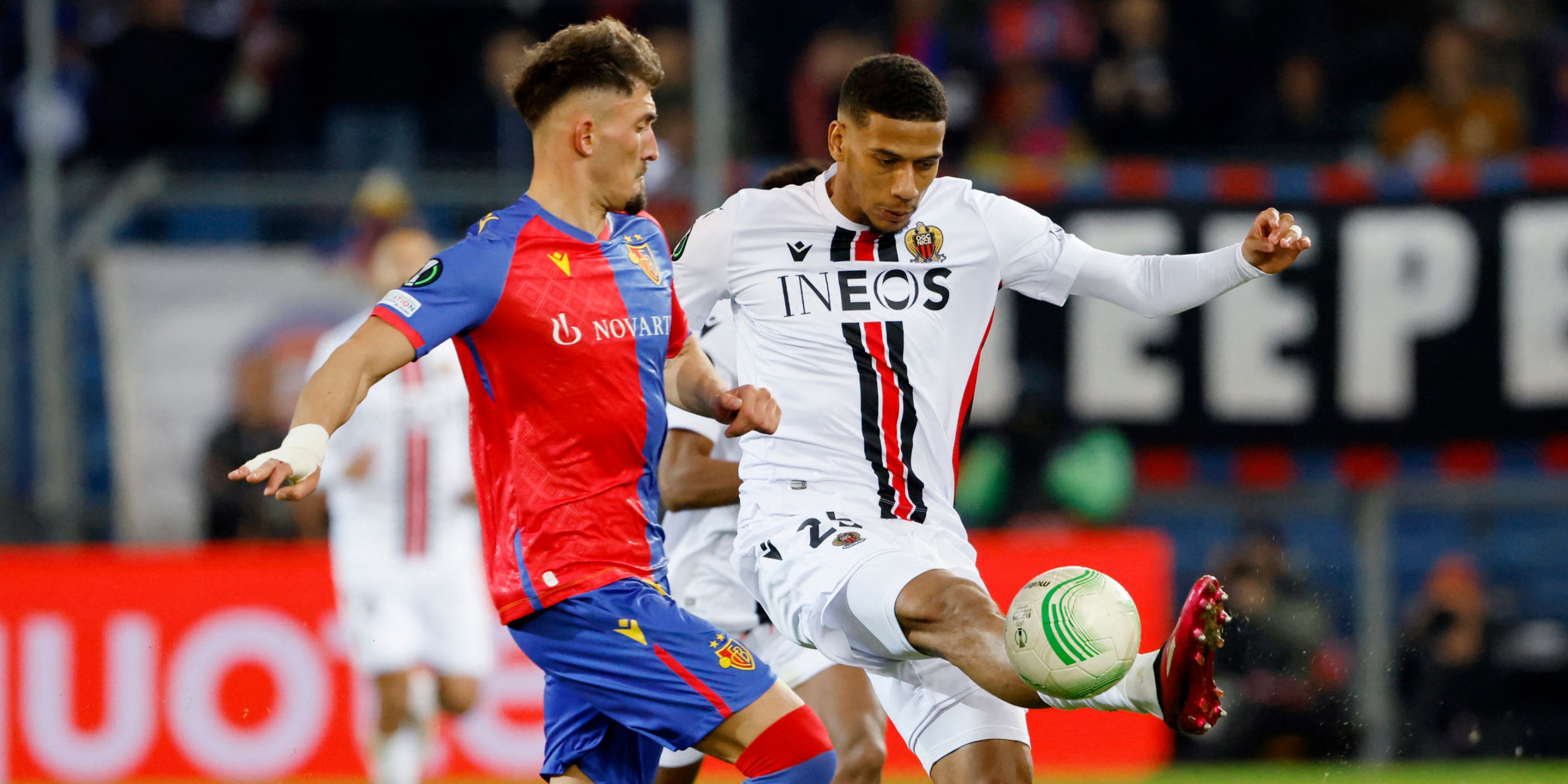 Man Utd Eye Perfect Onana Partner In £26m "Bargain"