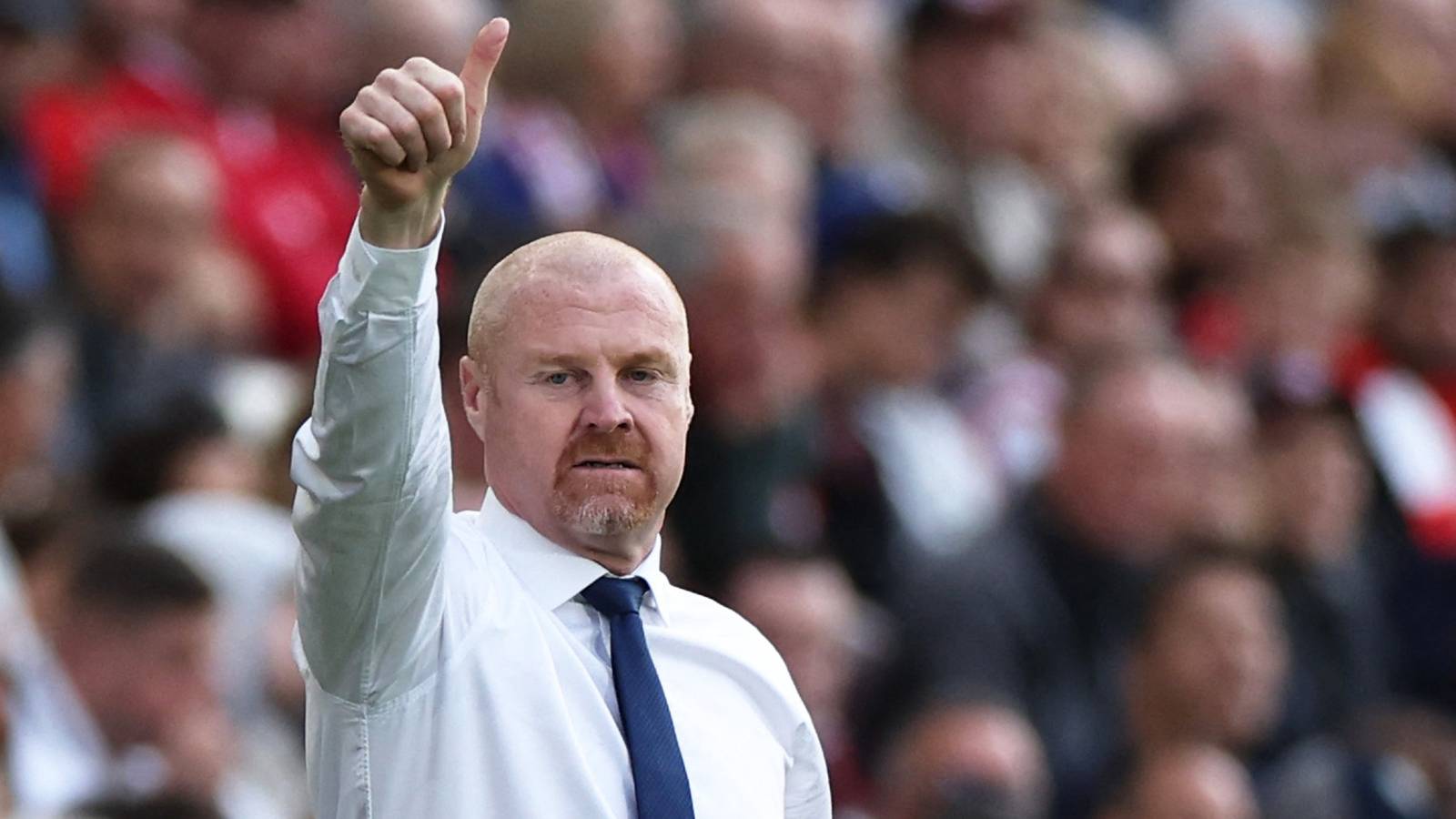 Everton make first move to sign new gem who's on his way to Finch Farm