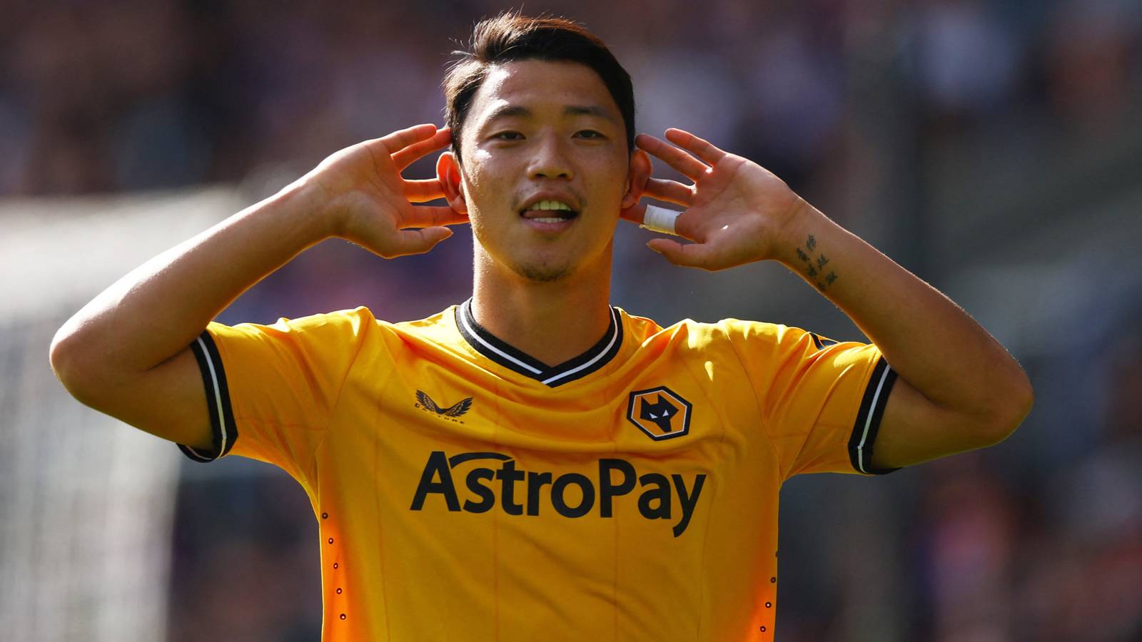 O'Neil could form a dream Wolves duo with Hwang and exciting 5ft 10 target