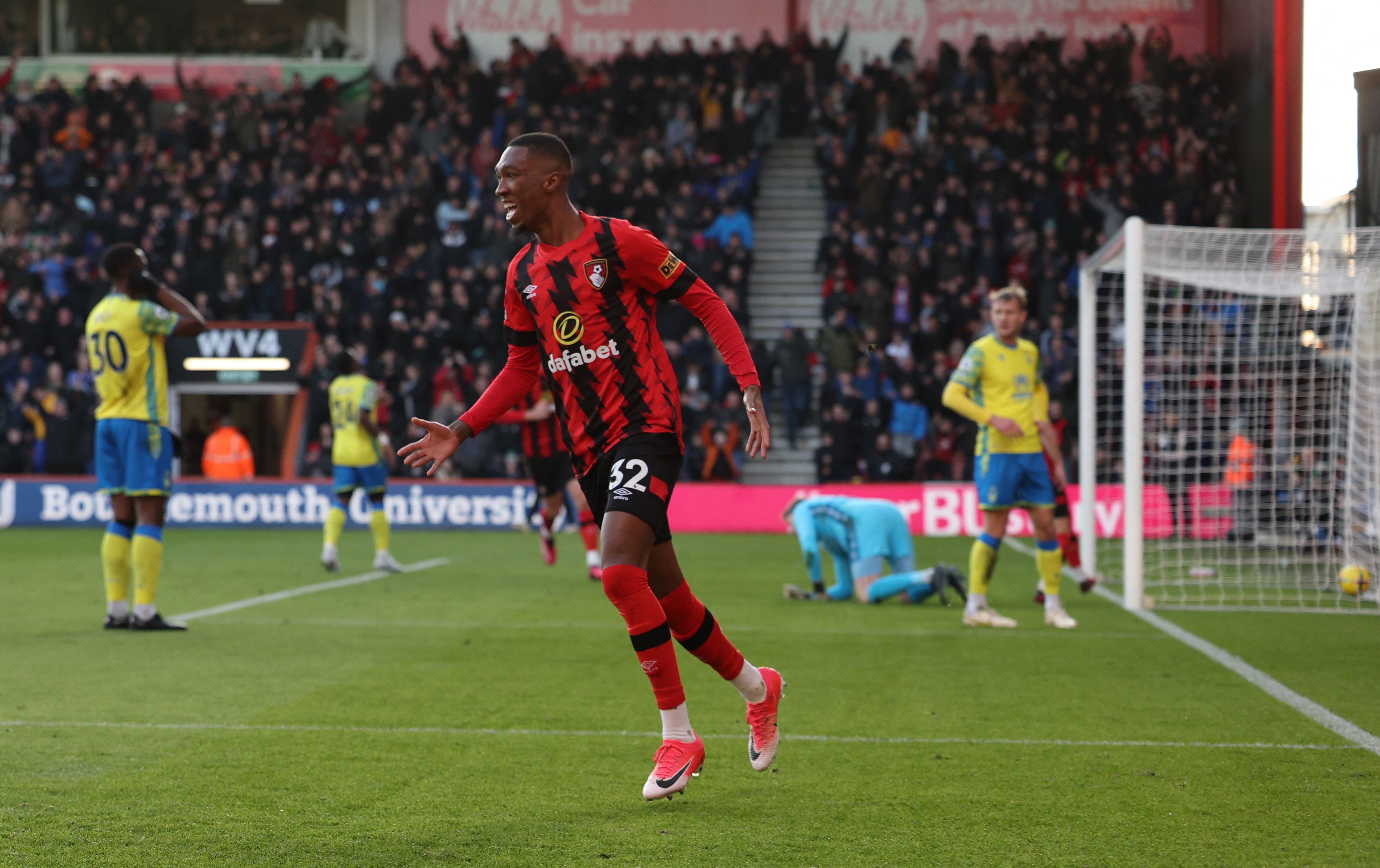 Leeds: Farke has an "incredible" secret weapon to replace Sinisterra