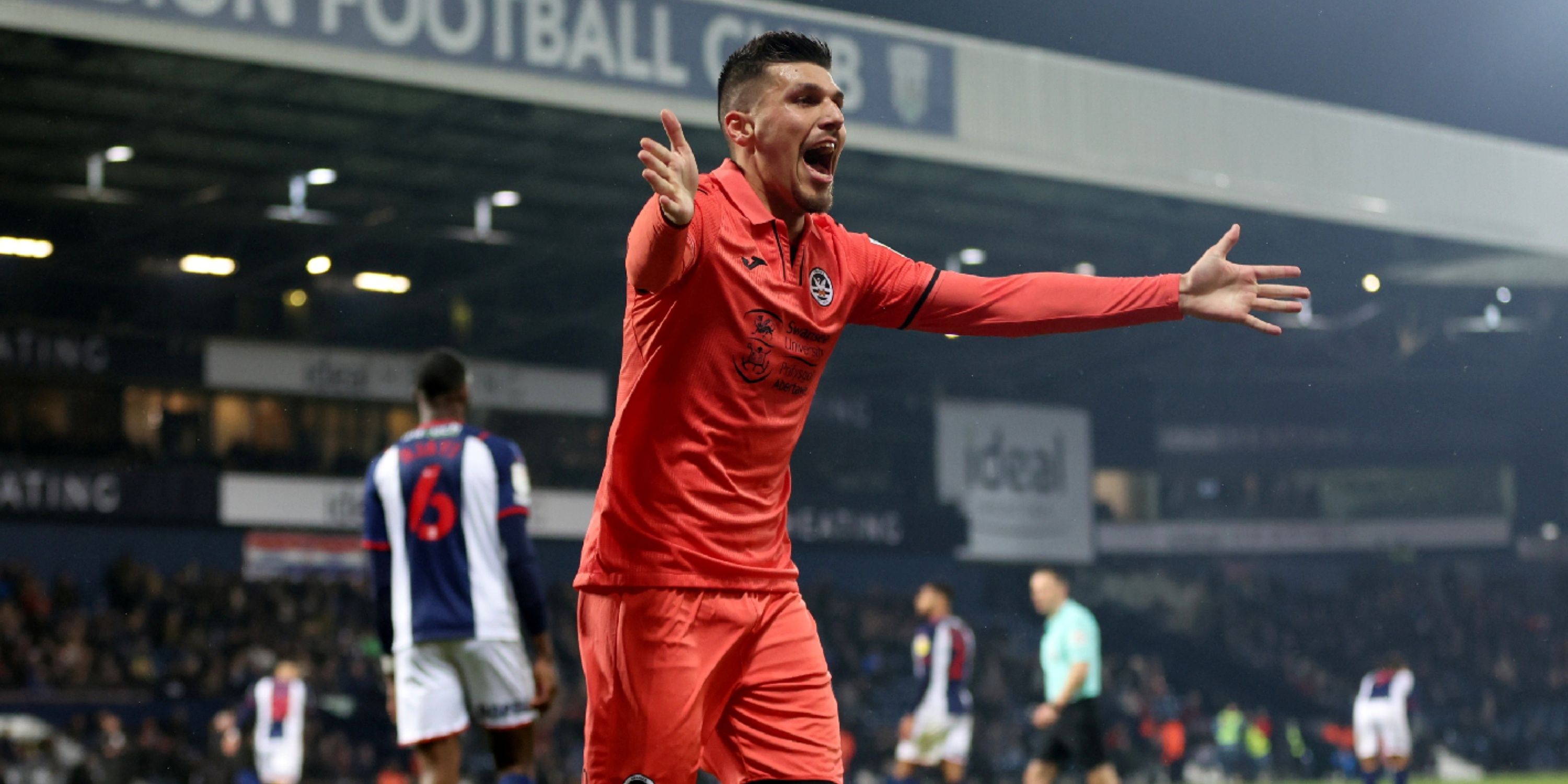 Pundit praises "absolutely top drawer" Leeds star after Millwall display