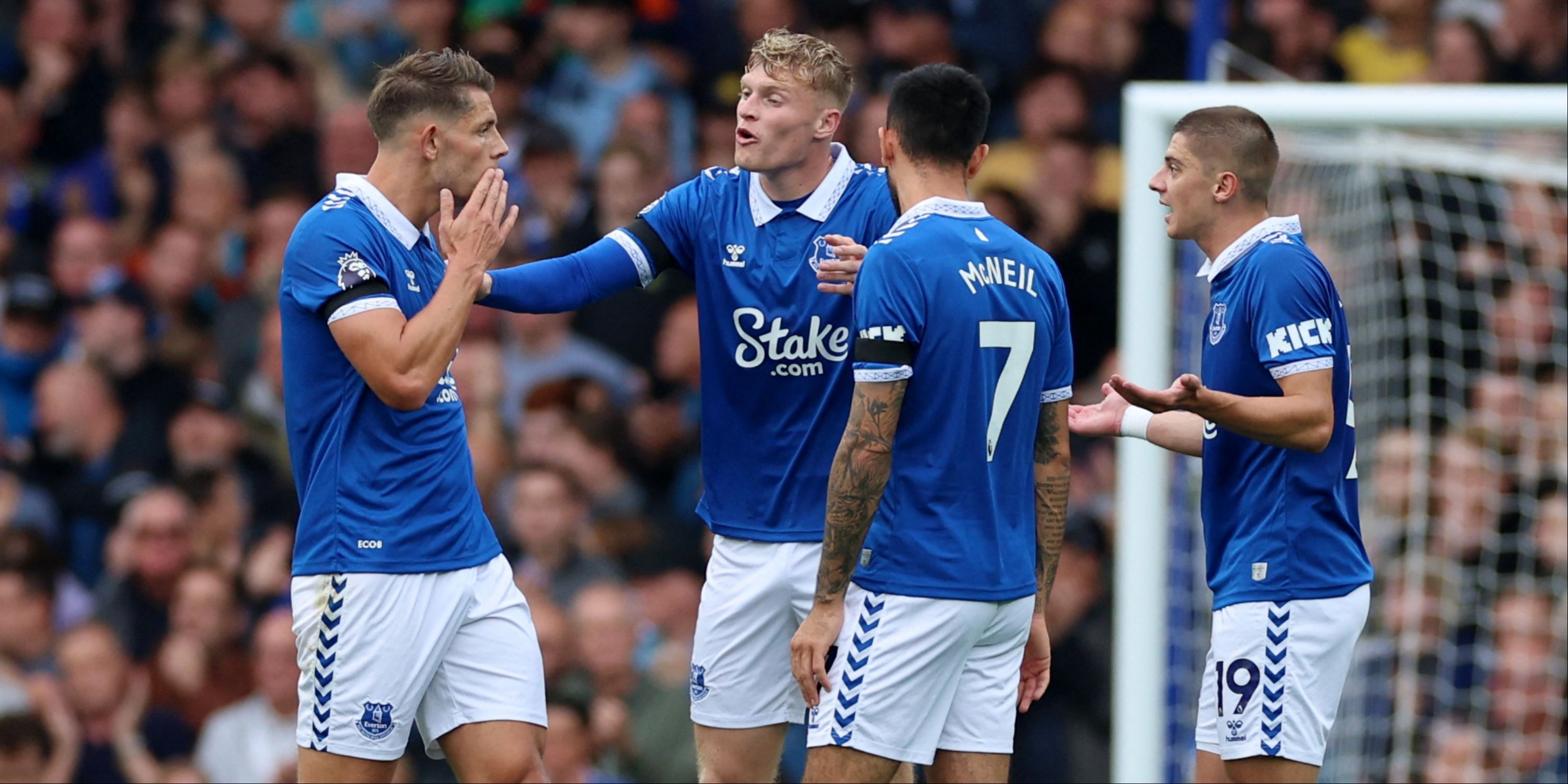 Everton: Dyche could ditch Mykolenko for 'excellent' Finch Farm gem Everton: Dyche could ditch Mykolenko for 'excellent' Finch Farm gem