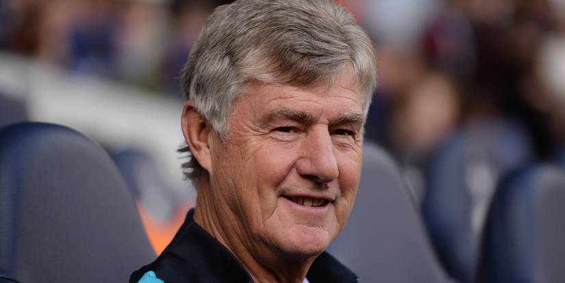 Who has played for both Manchester United and Manchester City?