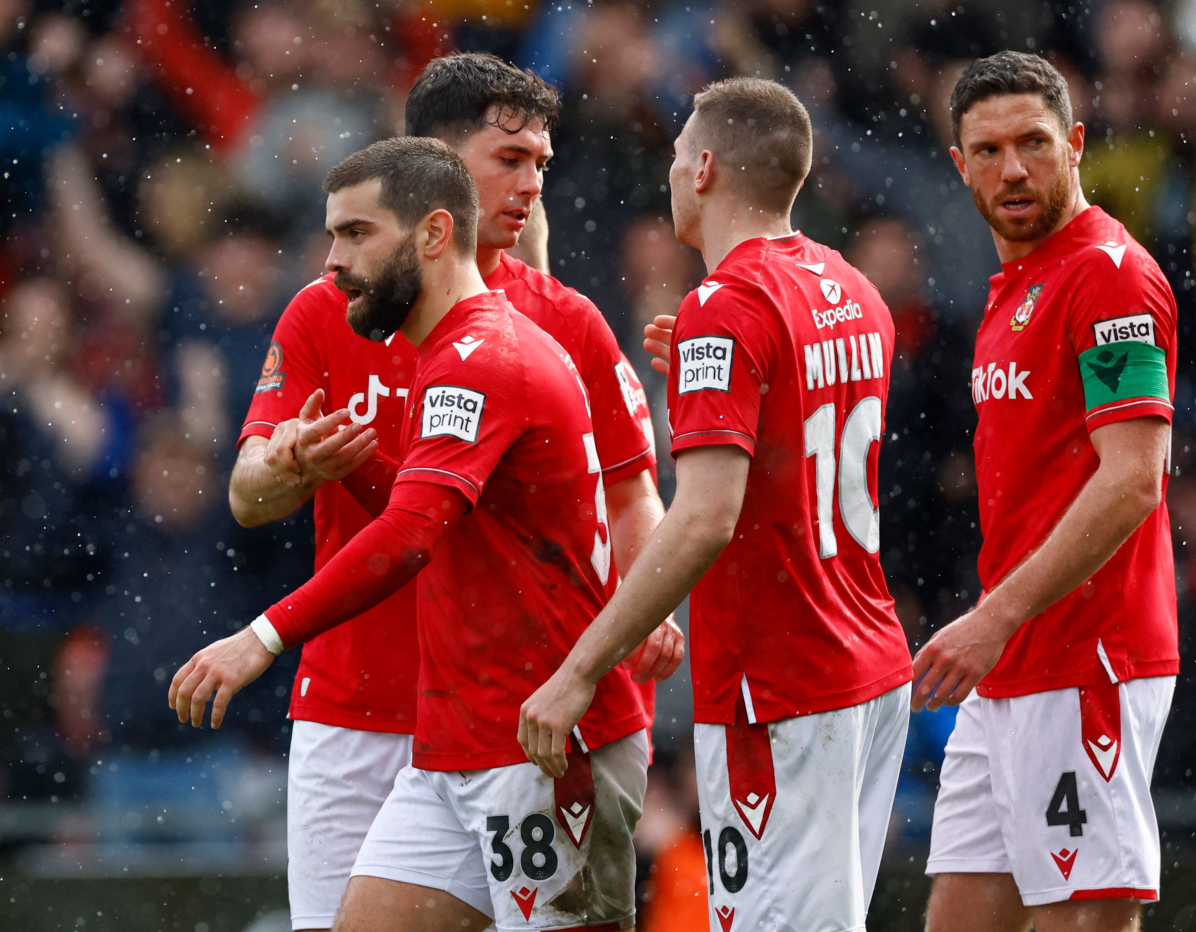 Tom Brady eyes deal with Reynolds & McElhenney to sign "great" Wrexham star