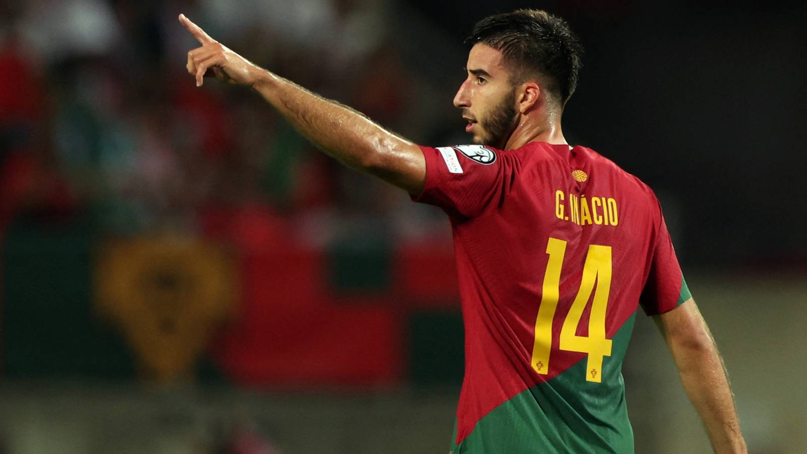 Liverpool could forget Inacio by signing "elegant" £20m defender