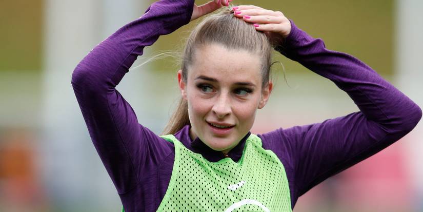 Ella Toone - partner, salary, age, net worth, stats, height, TikTok & more