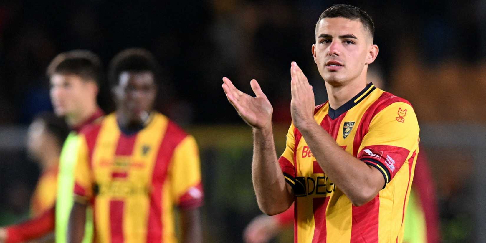 Better signing than Muniz: Leeds expected to bid for "integral" £26m CF