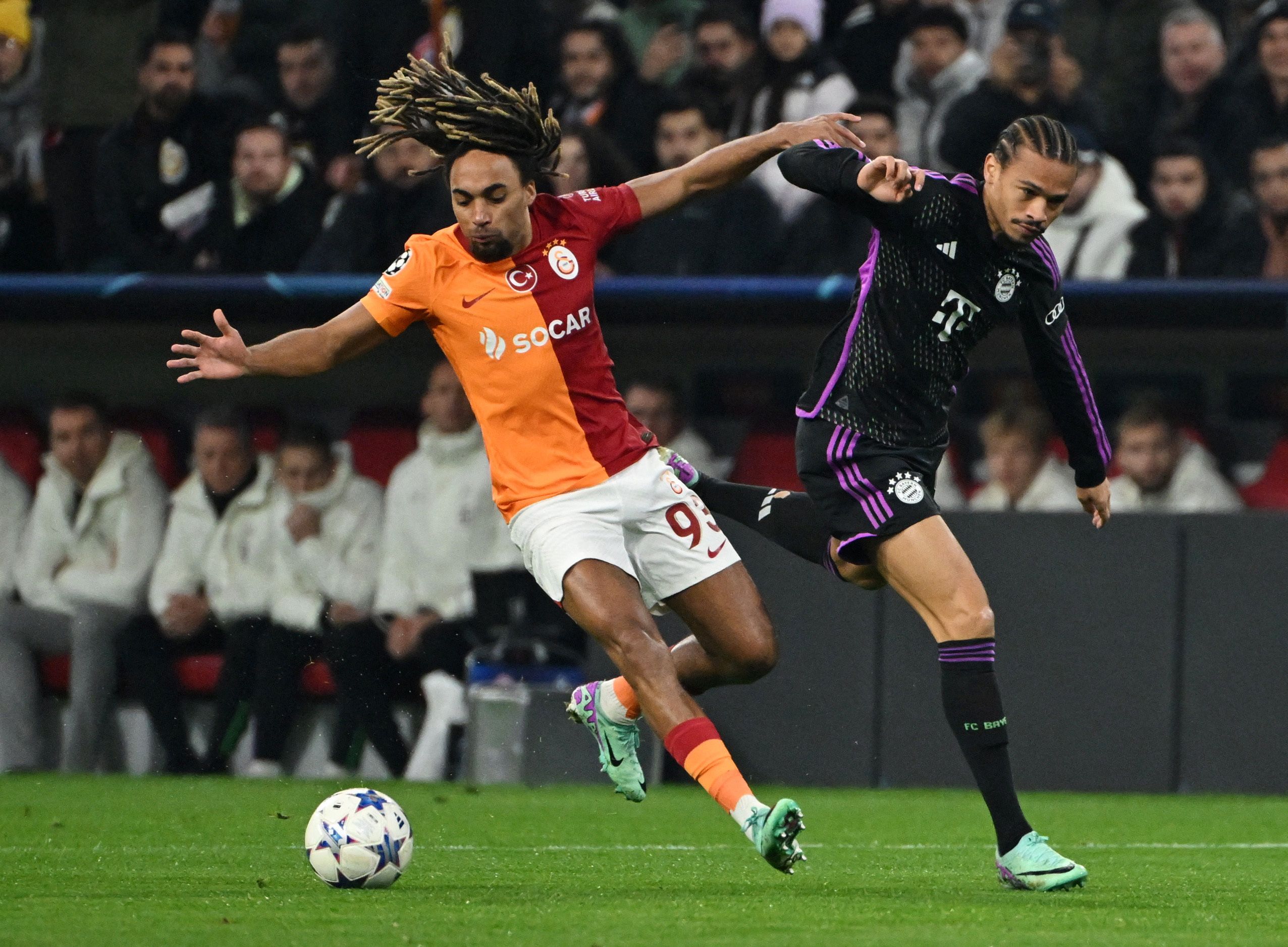 Fabrizio Romano shares what he’s heard on Arsenal moving for Sacha Boey