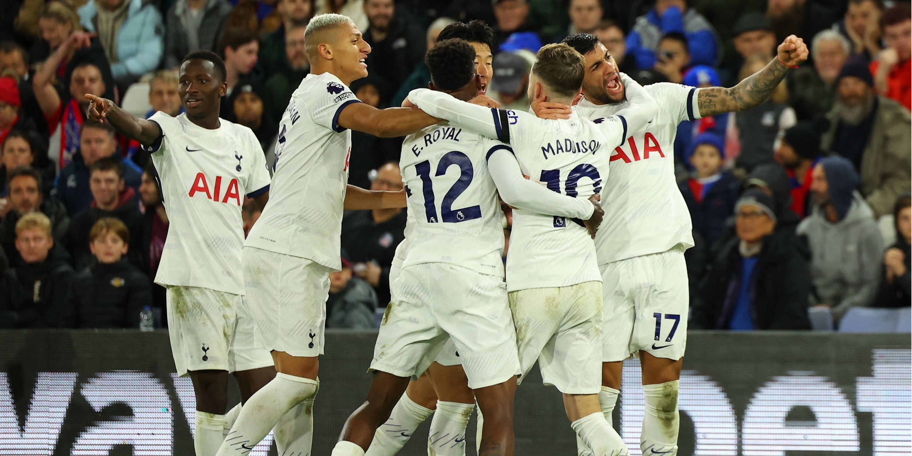 "Versatile" Spurs player could leave in January as club plan "shock" move