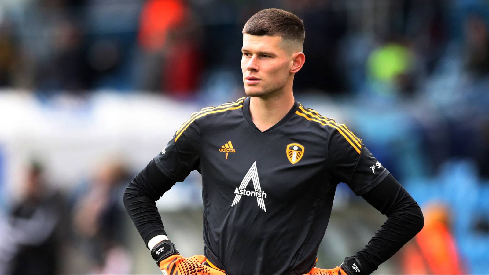 Leeds had a howler by selling "superstar" who's better than Meslier