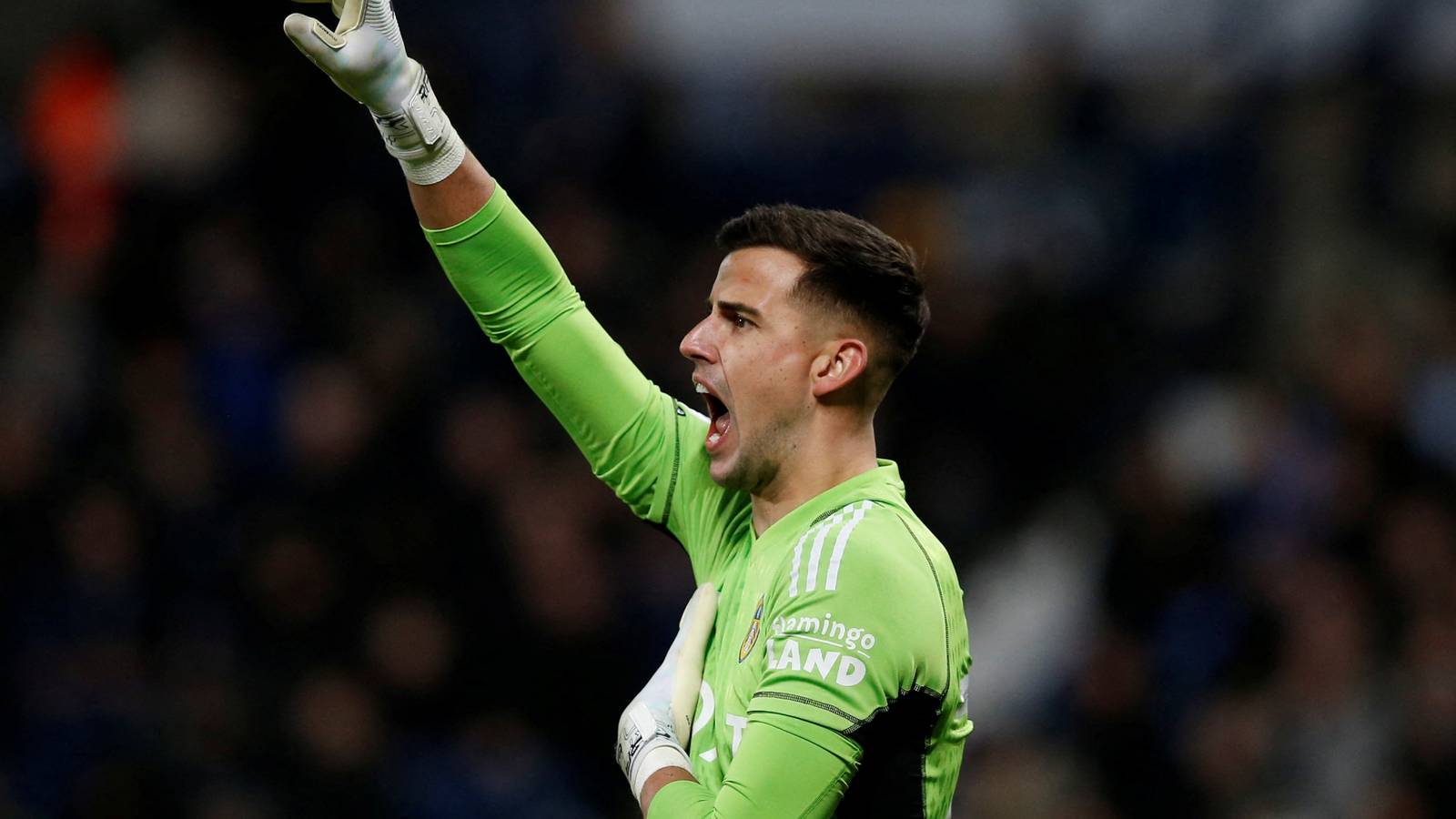 Fewer touches than Darlow: Farke must axe 6/10 Leeds star who lost 9 duels