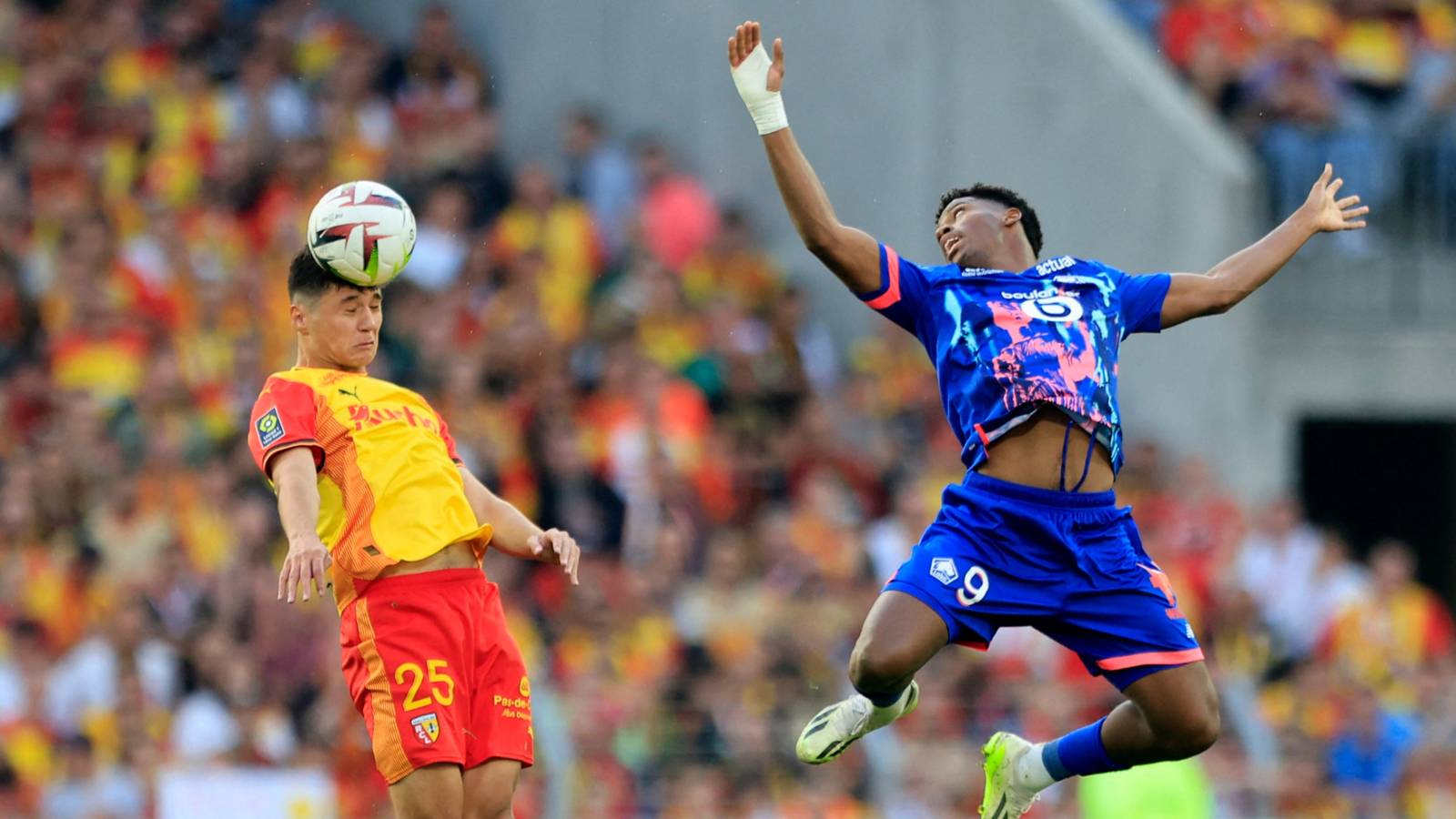 Man Utd and Chelsea now in touch over £43m attacker Jonathan David