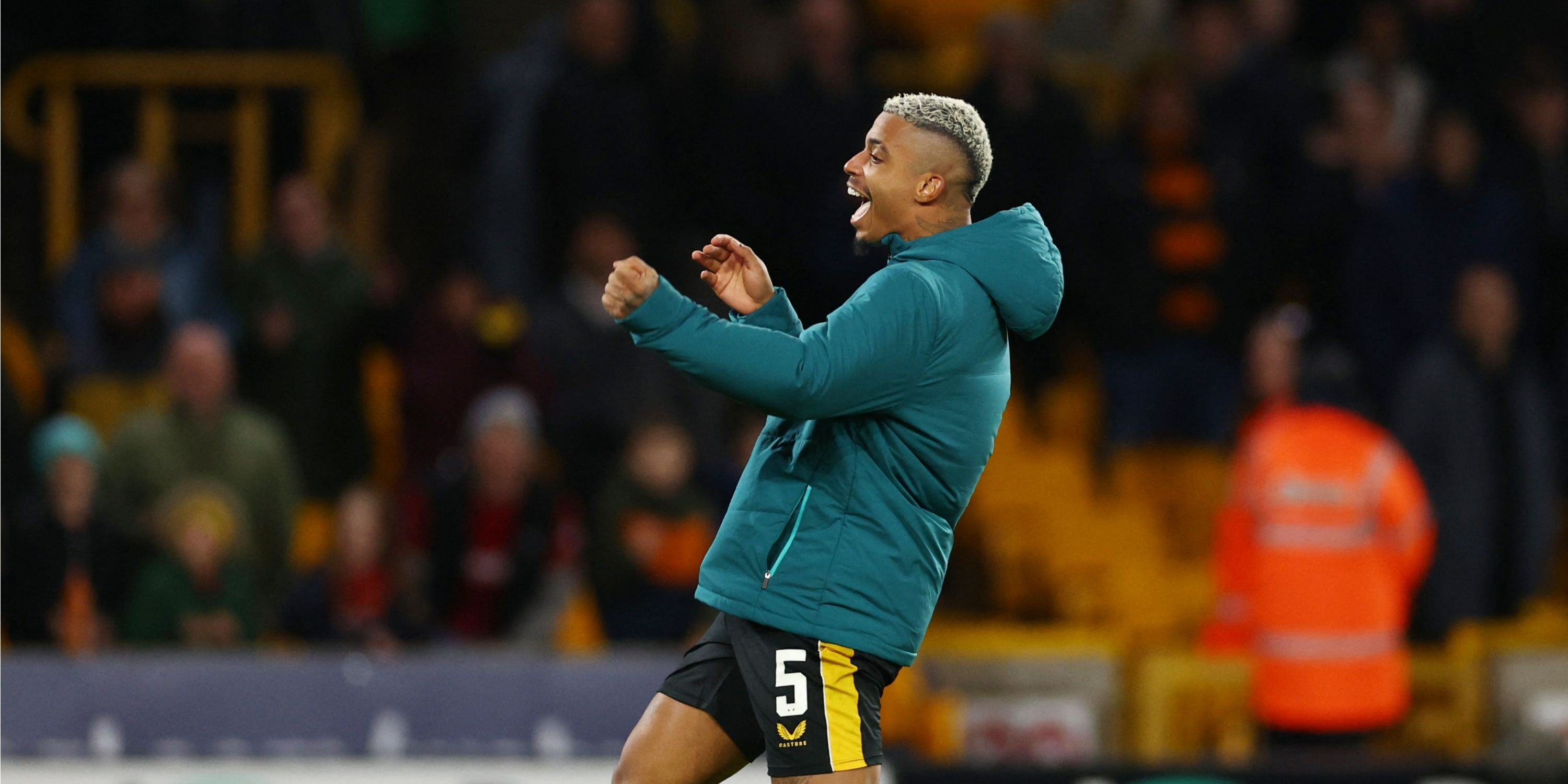 All 20 Premier League Clubs' Best Chants & Lyrics