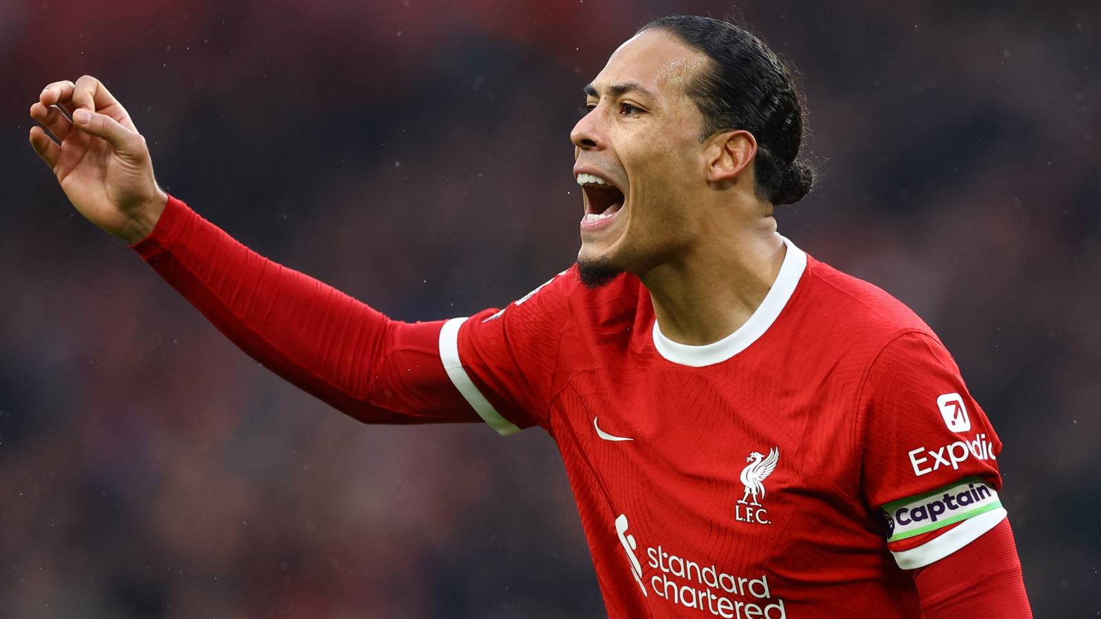 Liverpool now want to offer "outstanding" VVD heir long-term deal for Slot