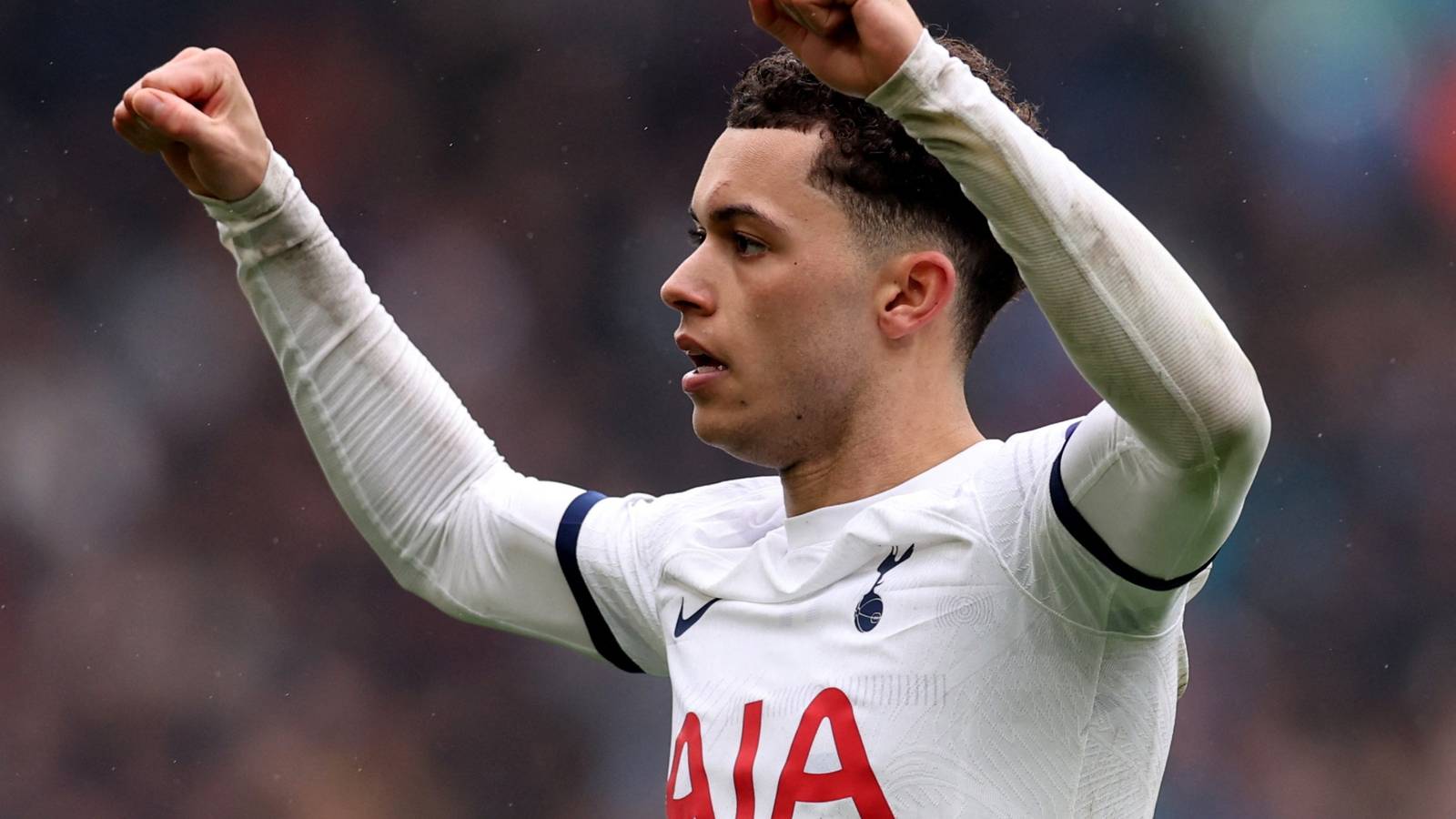 Talks underway: Spurs pushing for "dream" Johnson teammate in £60m star