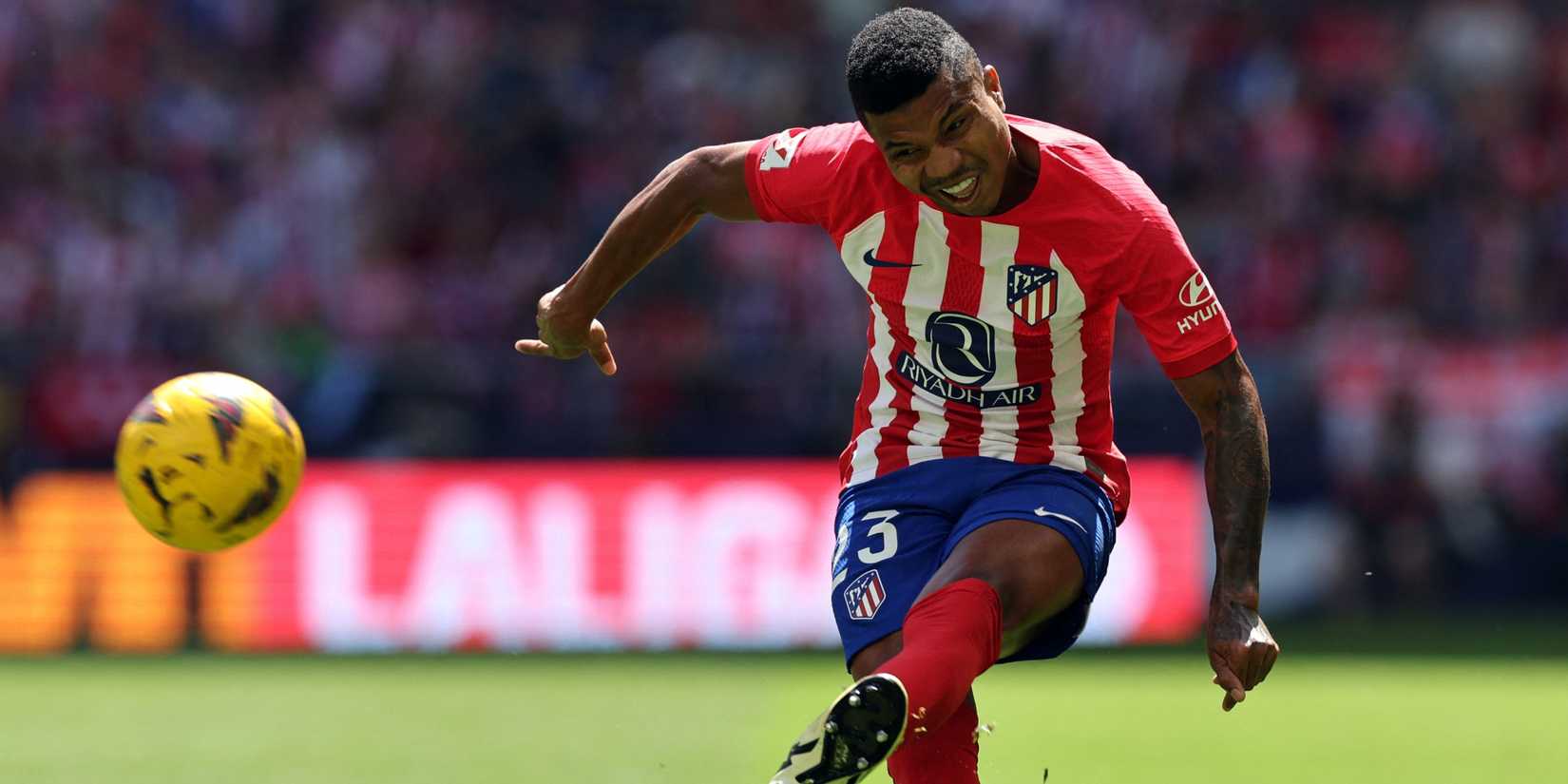 More exciting than Reinildo: Sunderland in talks to sign "incredible" star