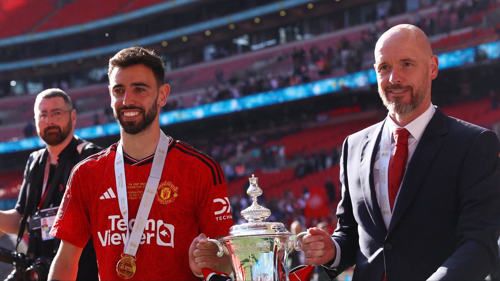 Fernandes will love him: Man Utd have discussed signing "monster" PL star