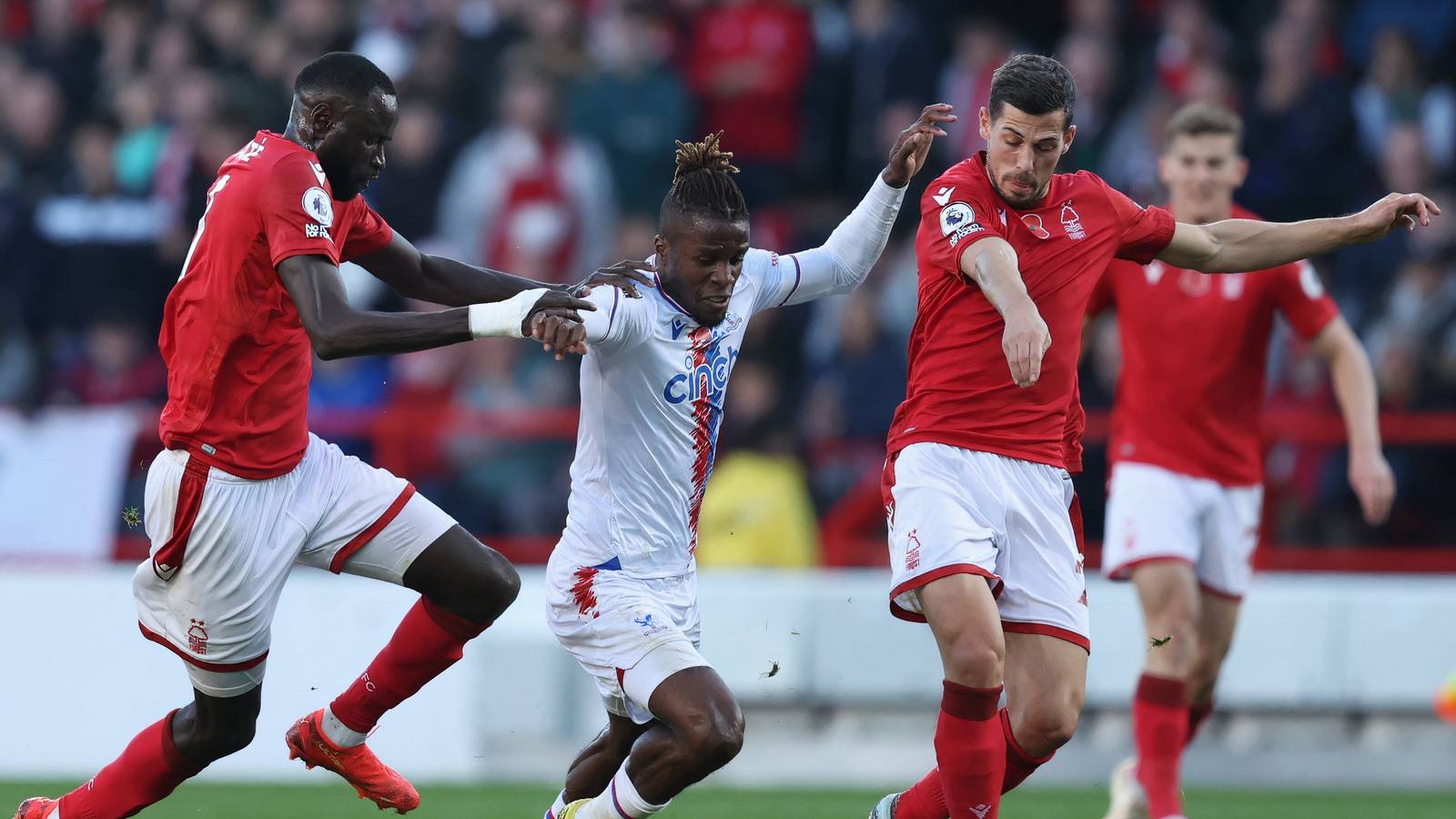 Why Cheikhou Kouyate's Leeds move collapsed