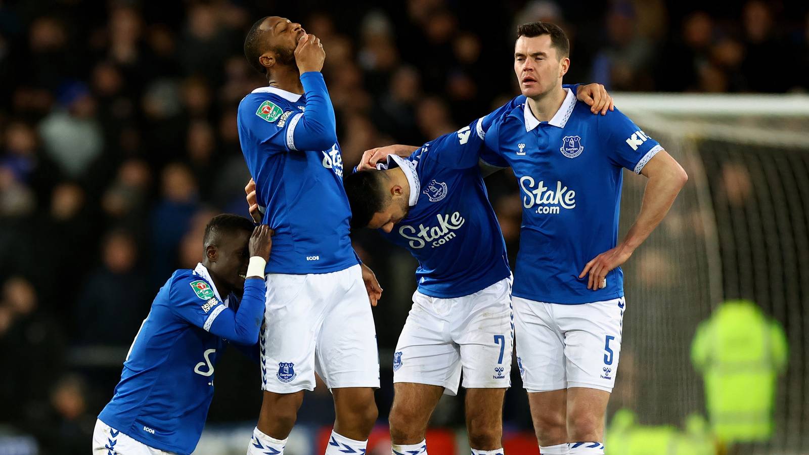 Signed for £30m: Everton must regret buying flop who's now worth just £7m