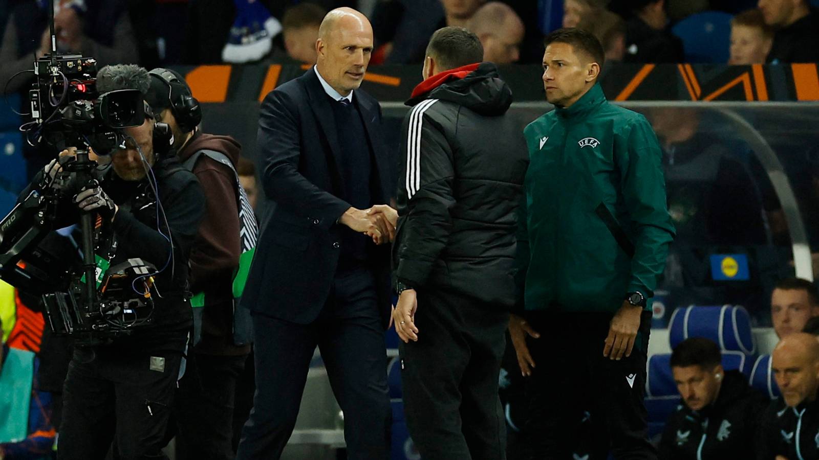 2/10: Media slam £30k-p/w Rangers ace who lost possession 12 times vs Lyon