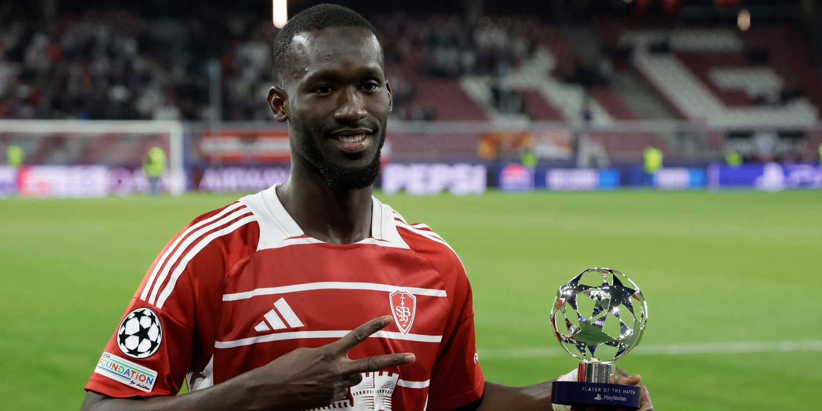 Sima repeat at Ibrox: Rangers are in talks to sign "outstanding" £15m star