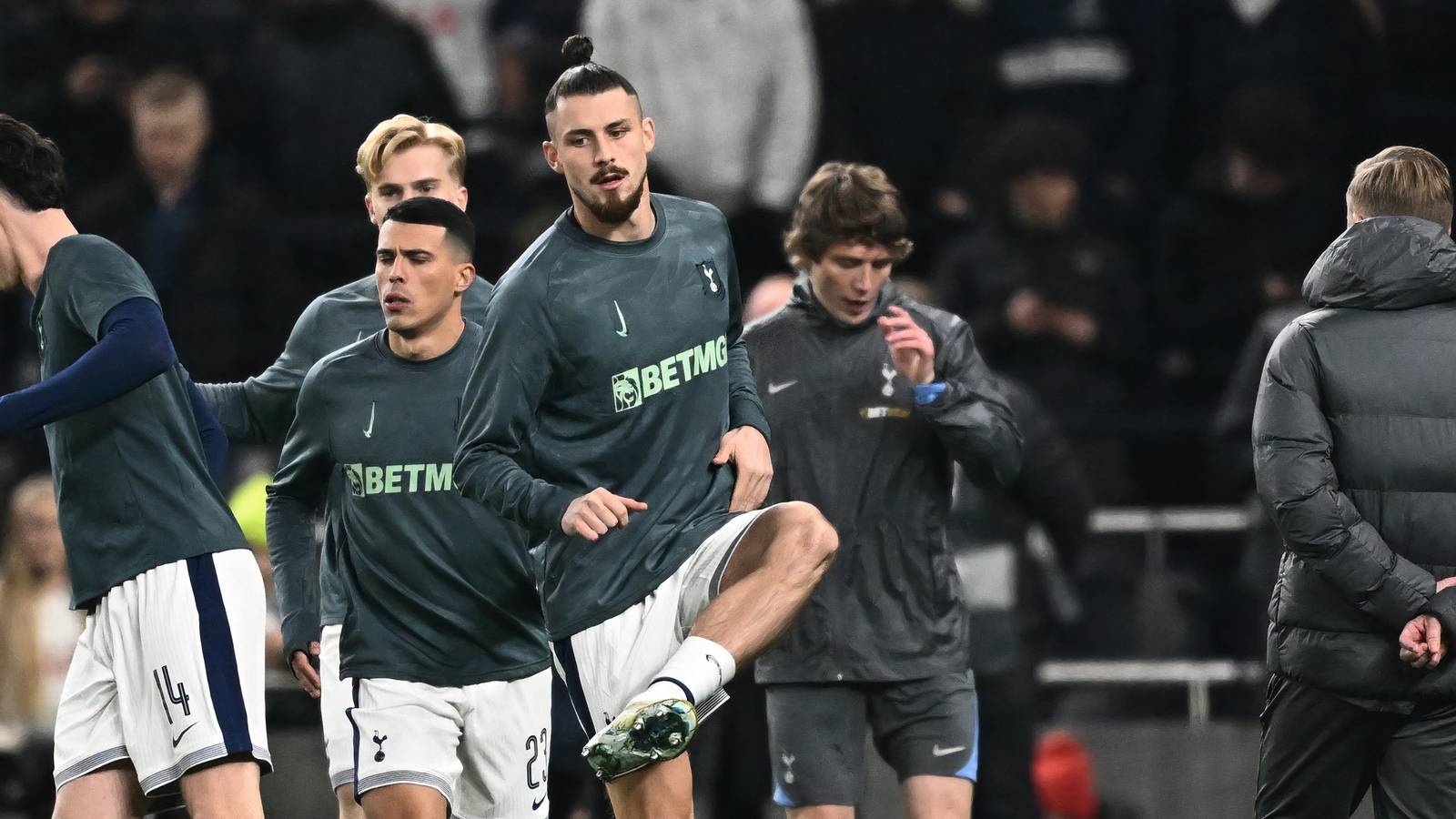 PSG now preparing £42m offer to sign "great" Tottenham ace in priority deal