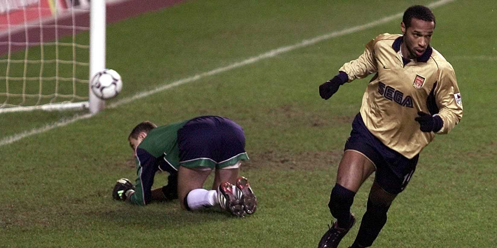 The 10 best Arsenal kits of all time (ranked)