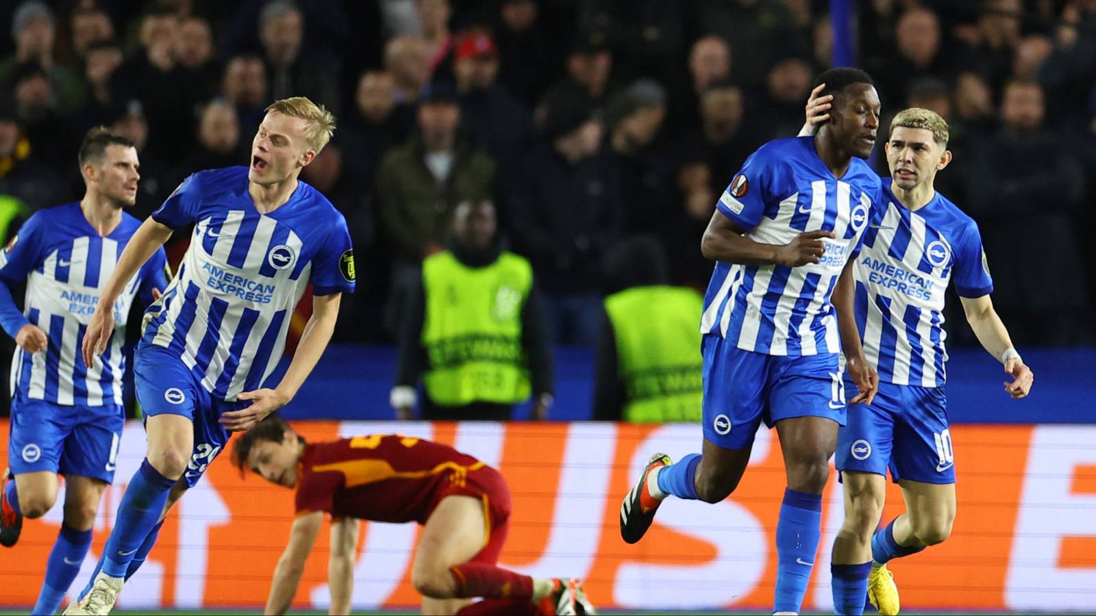 £10,000-p/w Brighton ace now wants to join Premier League rival in January