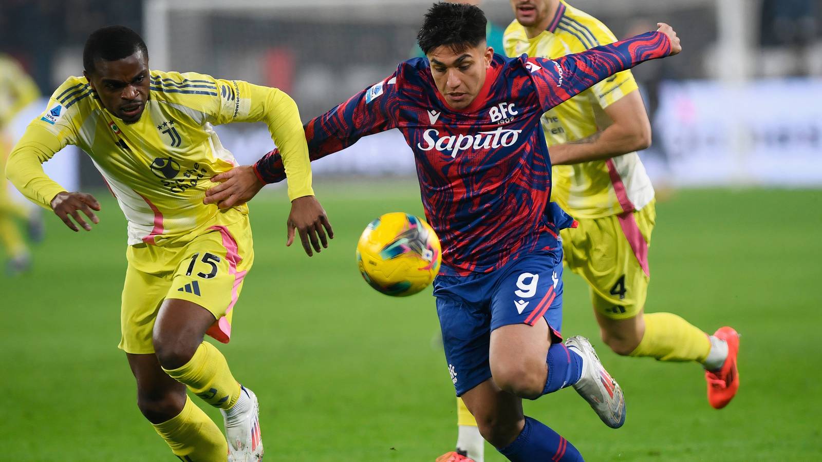 West Ham set to rival Inter Milan for signing of 'the next Carlos Tevez'