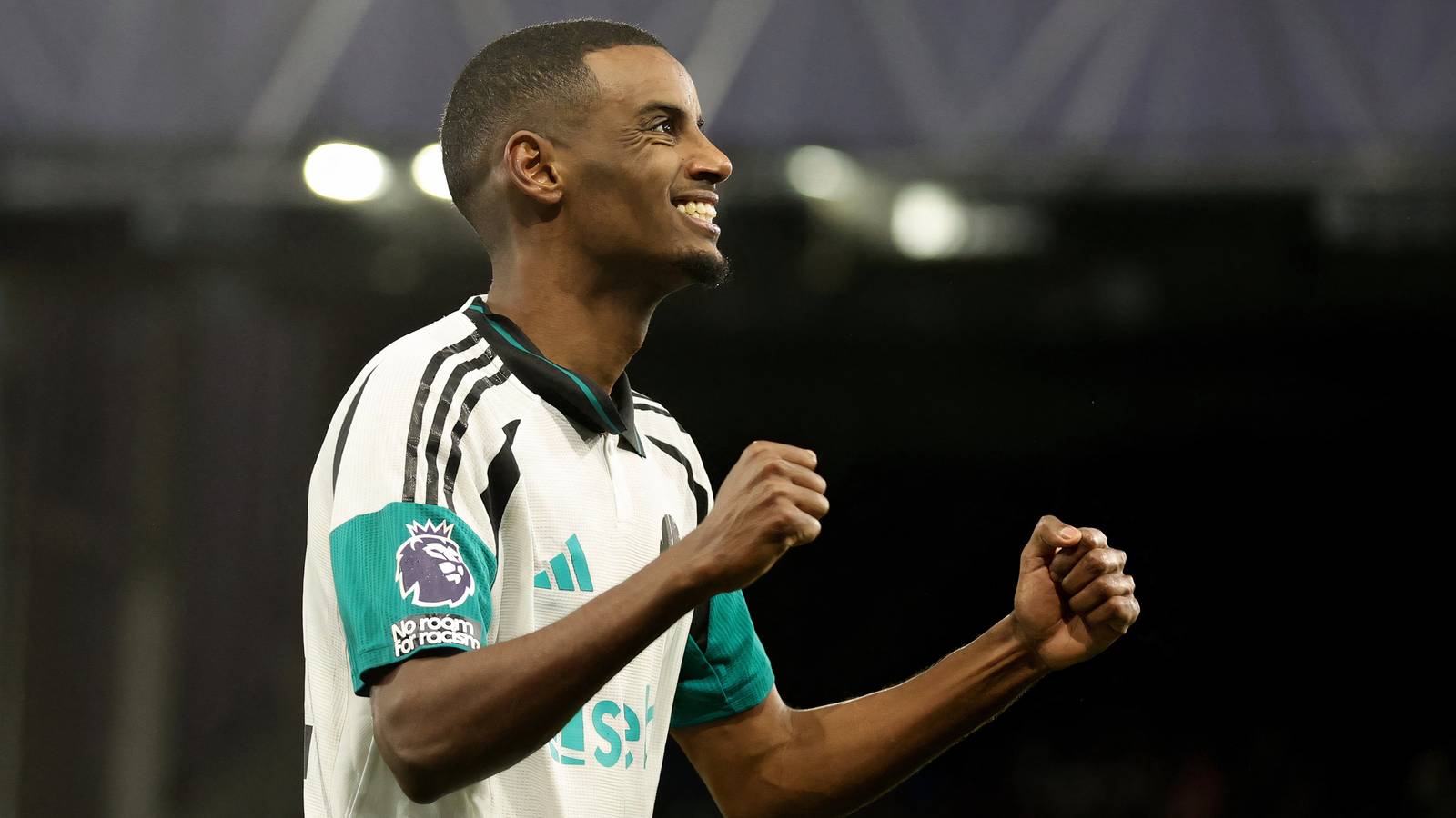 Newcastle star's “incredible” 9/10 display made Isak unplayable