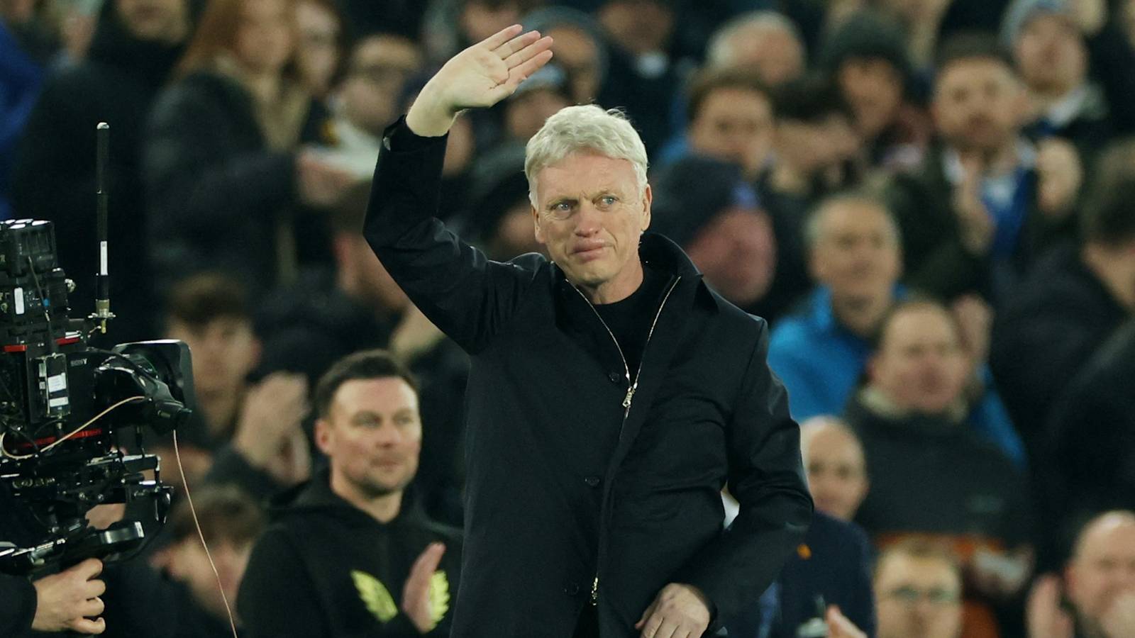 Everton make contact over deal to sign "outstanding" Brazil international