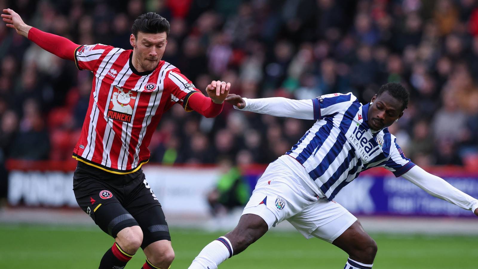 Once cost £20m: Sheffield United can land dream Moore replacement for free