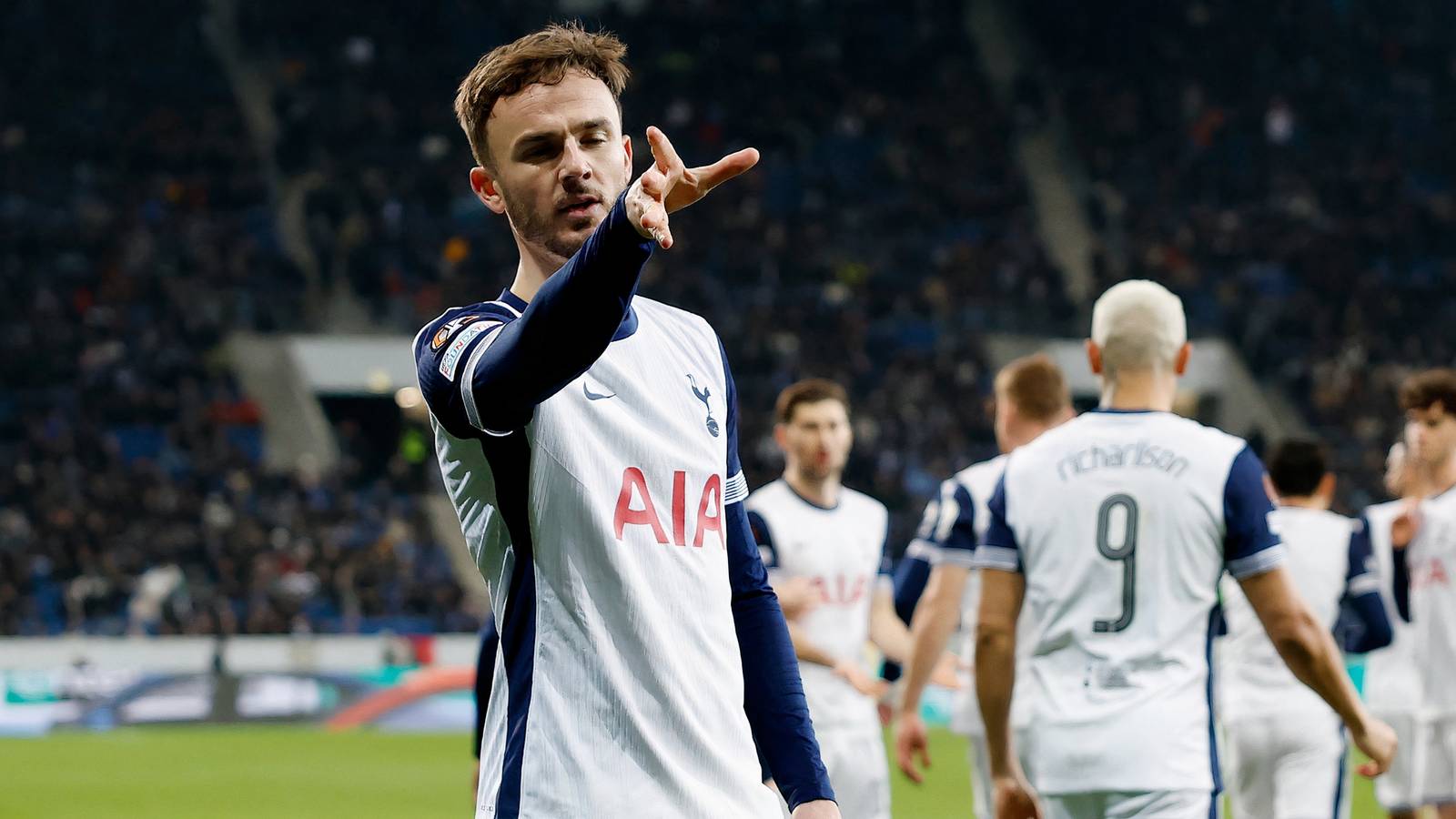 Perfect for Maddison: Special England talent wants to seal move to Spurs