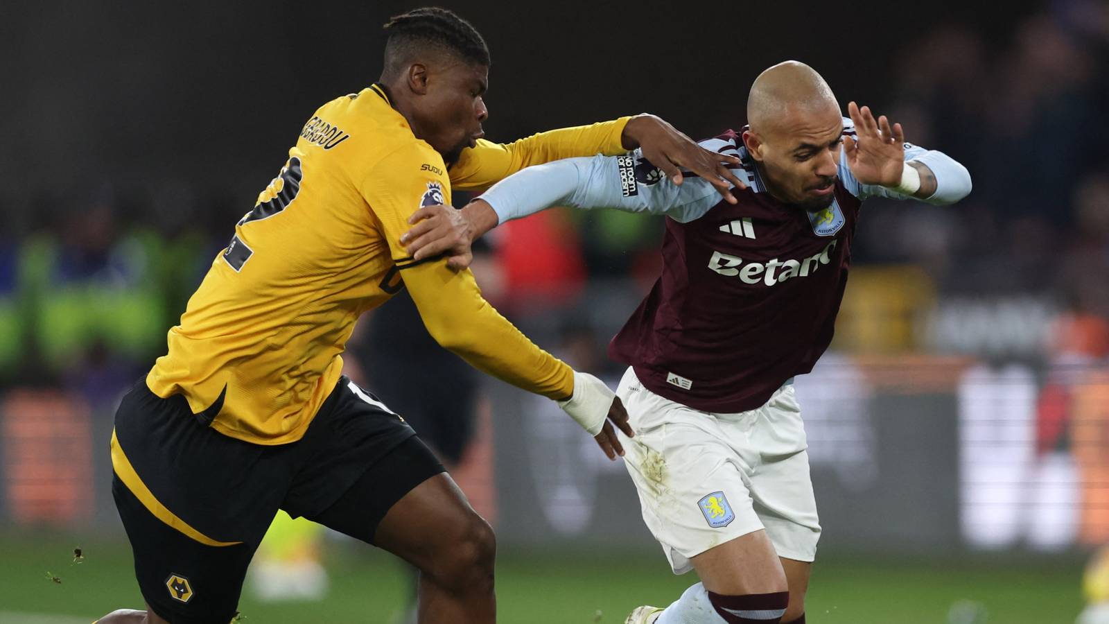 "Strong" Wolves star set to return vs Everton in one of three injury boosts