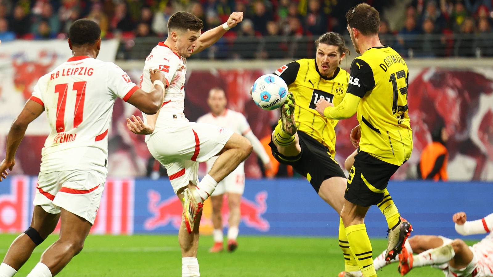He's outscoring Sesko: Arsenal make move for "king of kings" £44m striker
