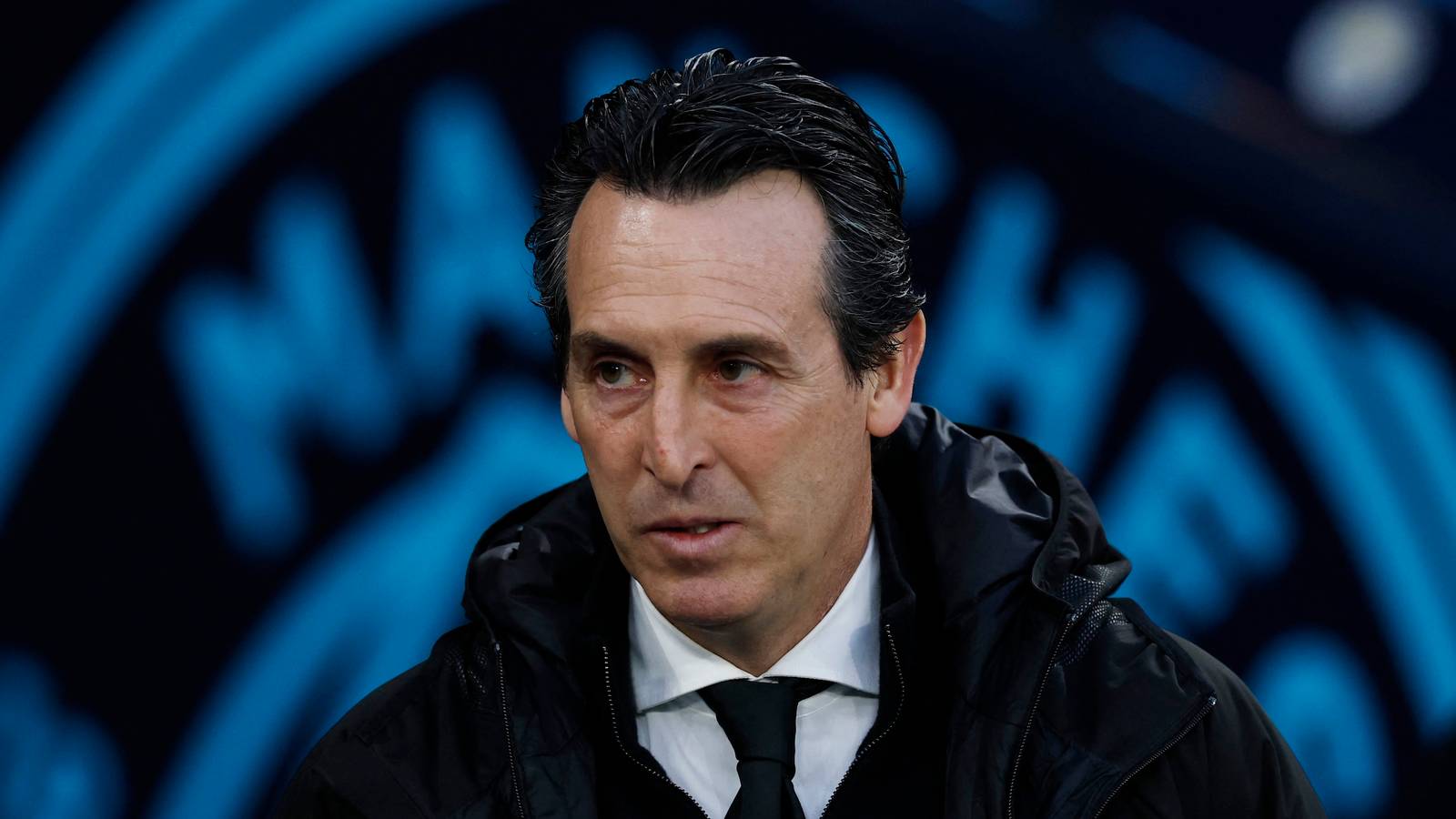 Sky Sports: Aston Villa hold talks over signing "unbelievable" new striker