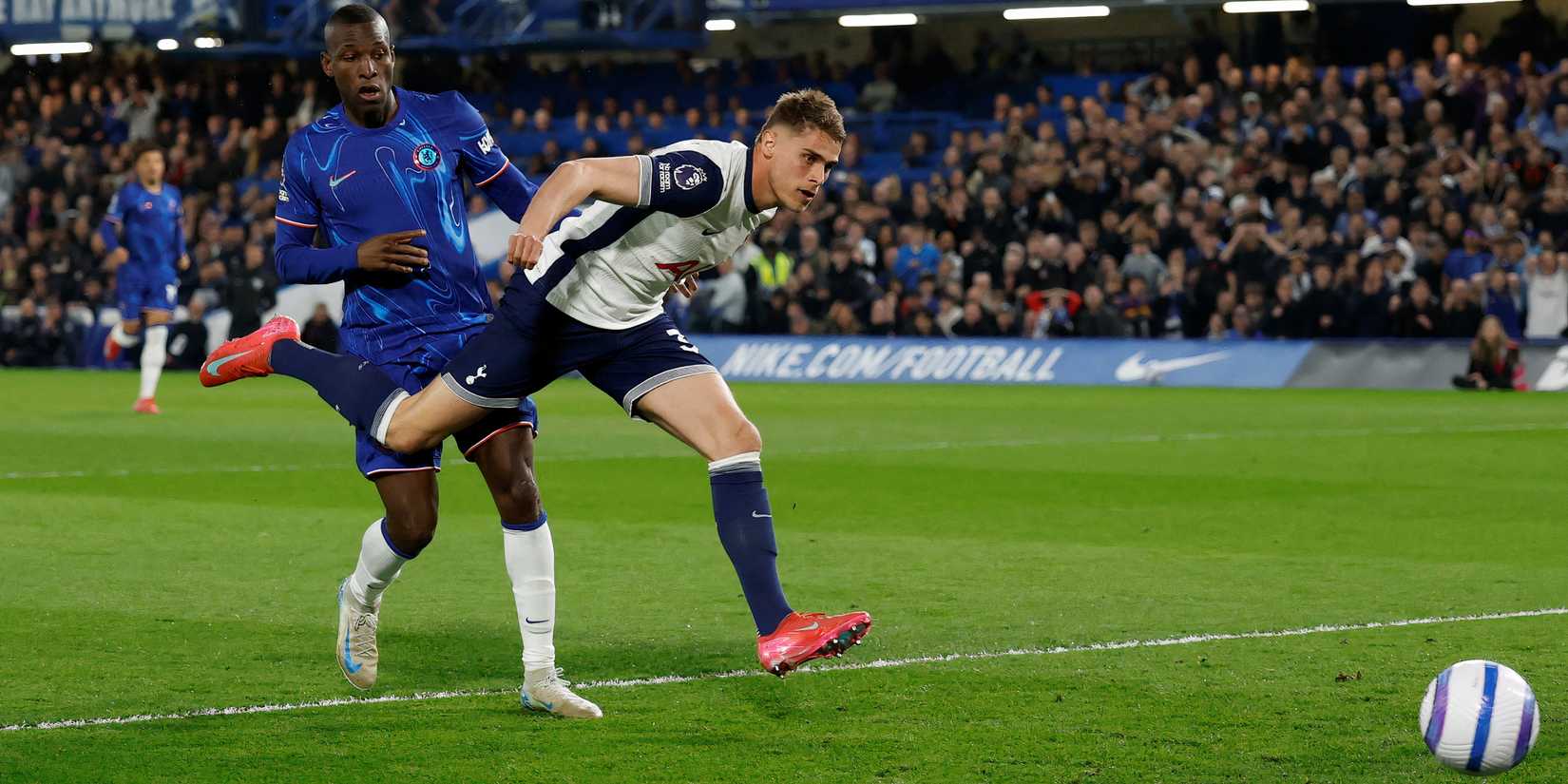 He lost 100% duels: Ange must axe anonymous 5/10 Spurs dud after Chelsea