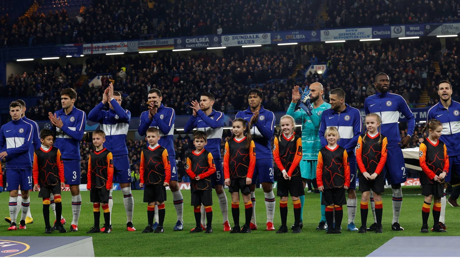 Chelsea "ready to negotiate" re-signing £238k-a-week "leader", contact made