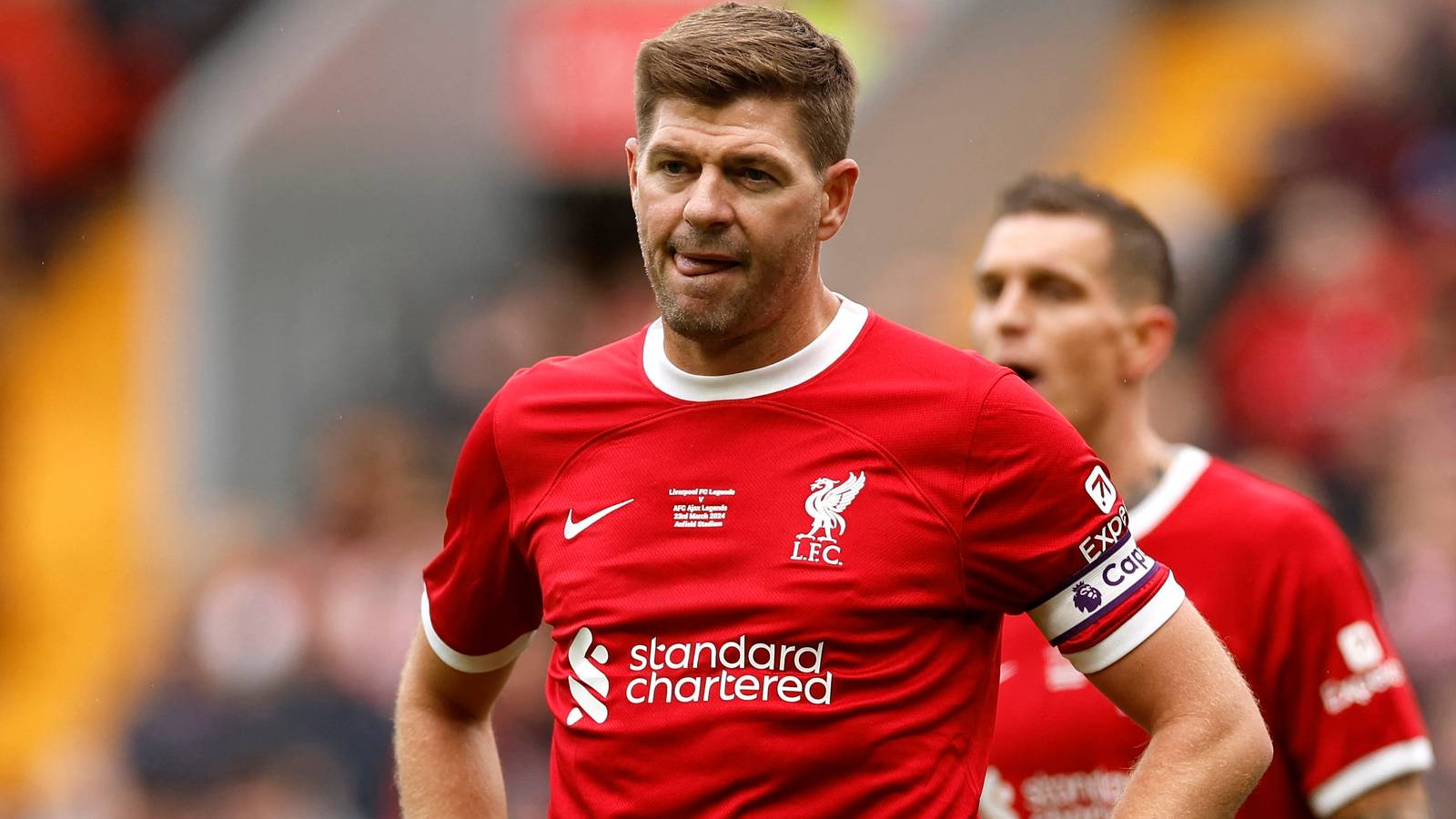 Sky Sports: Liverpool make shock offer for Gerrard-esque £400k-a-week star
