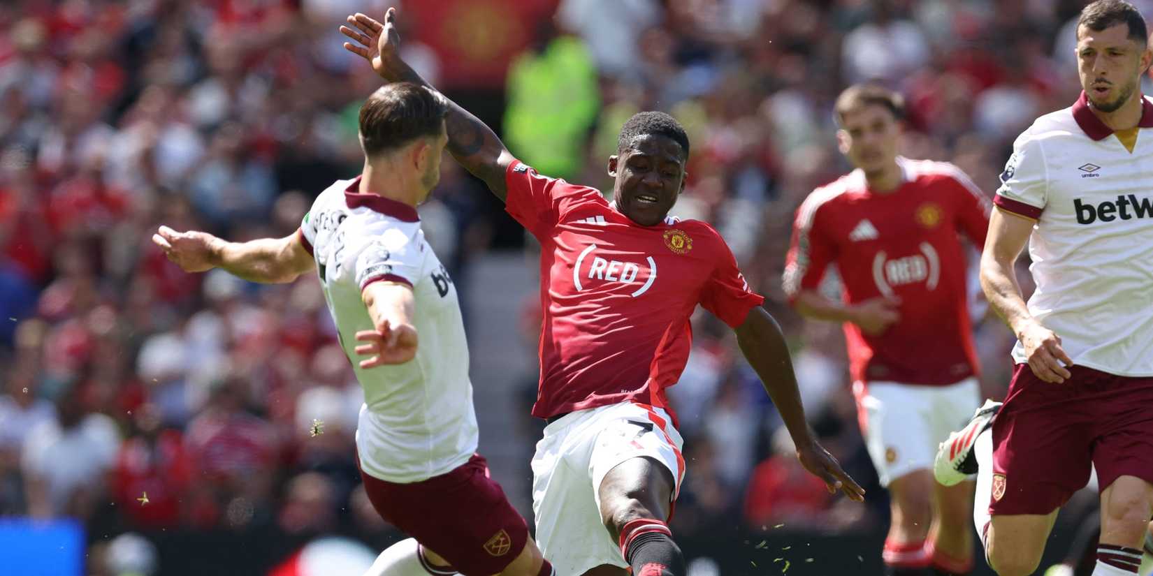 Tottenham set to make offer for "sensational" £45m star after holding talks