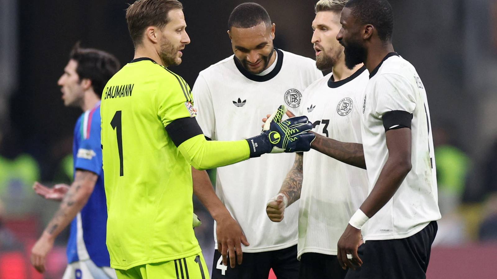 Man Utd increasingly confident of free deal for "quick" Germany ...