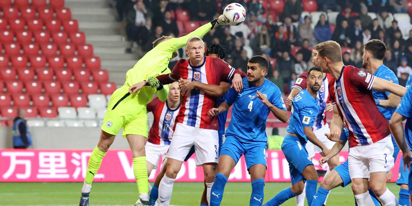 Florian Plettenberg drops new update on Southampton's move for Daniel ...