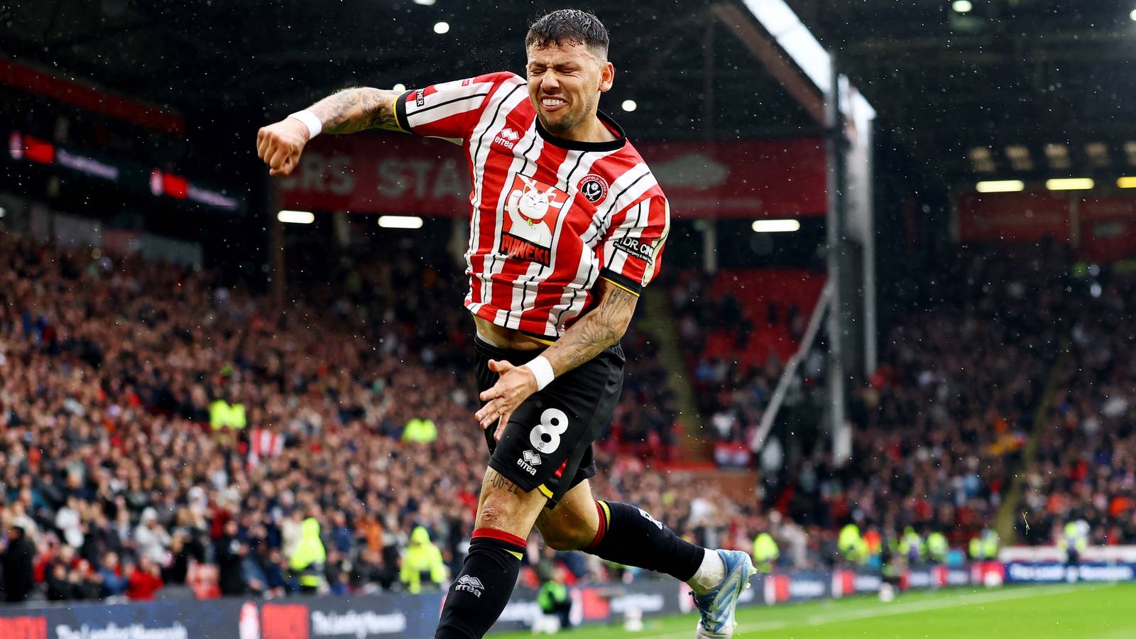 Leeds now want to sign £20m Championship star who outperformed Gus Hamer