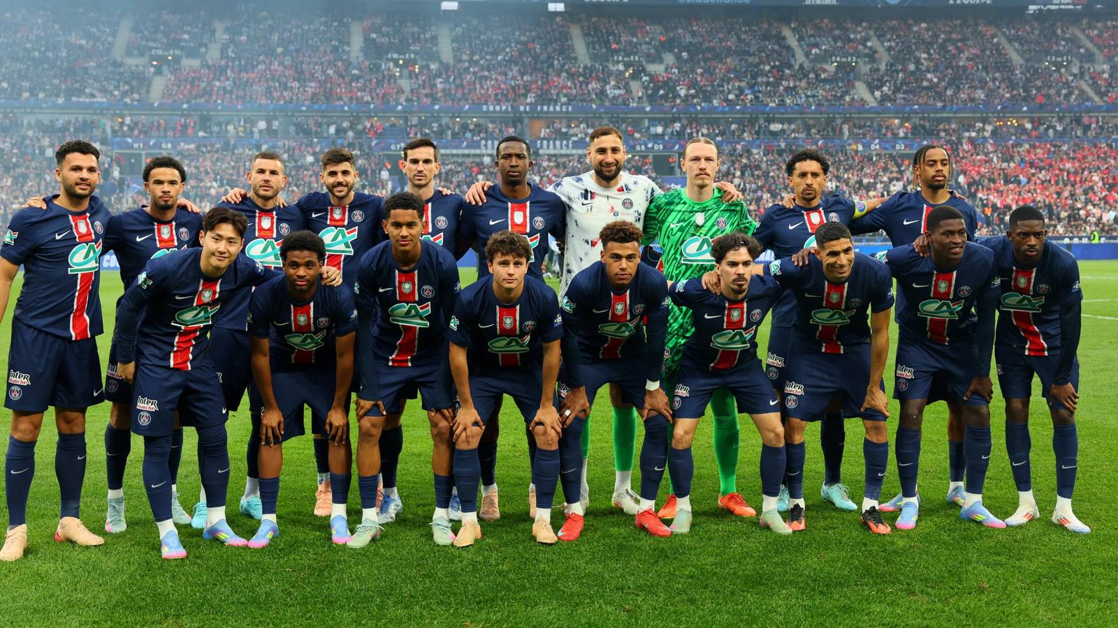 Chelsea eye £76m PSG forward as Juventus talks face potential hijack
