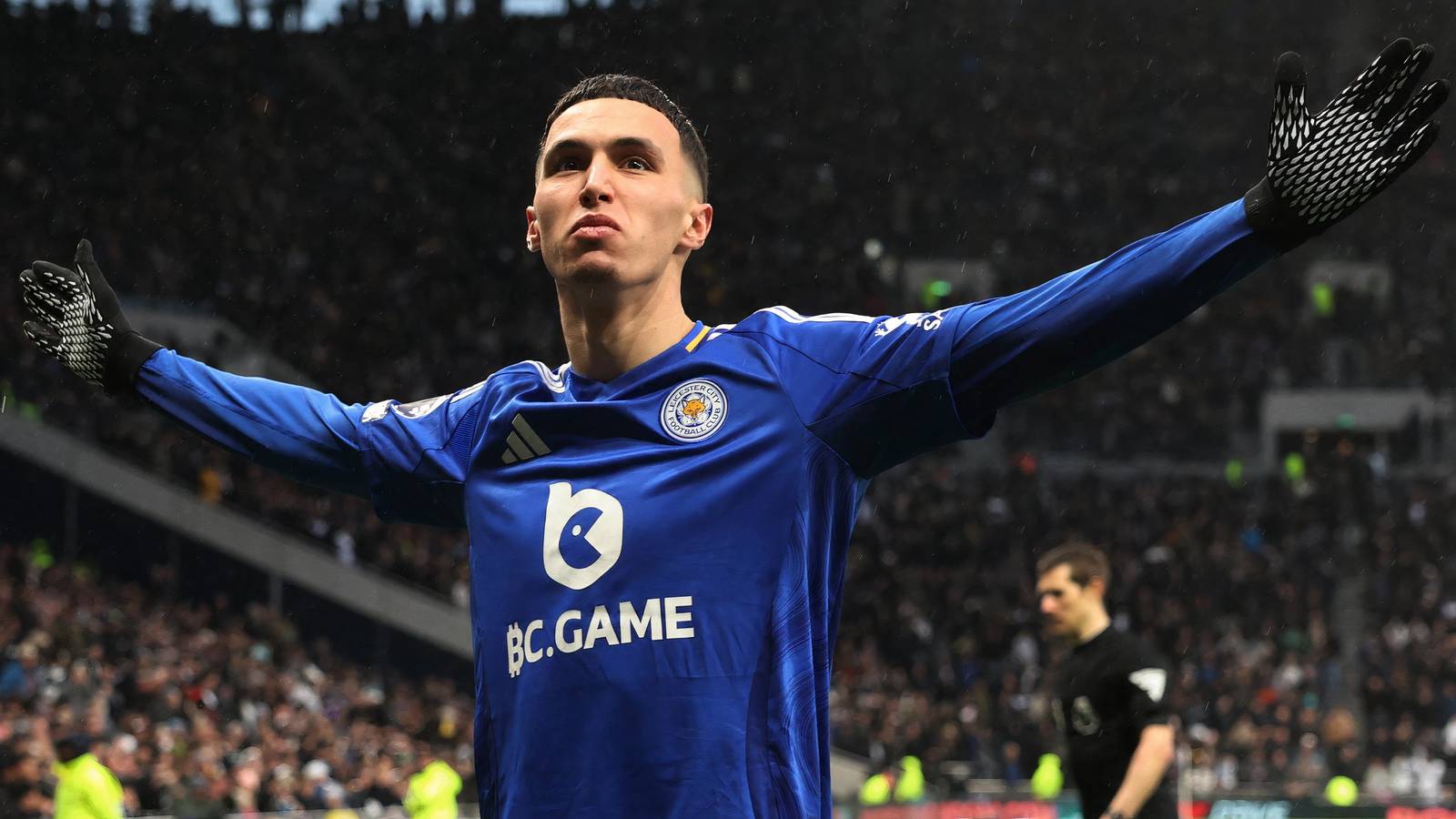 Leeds can forget El Khannouss with late bid for "outstanding" £35m star